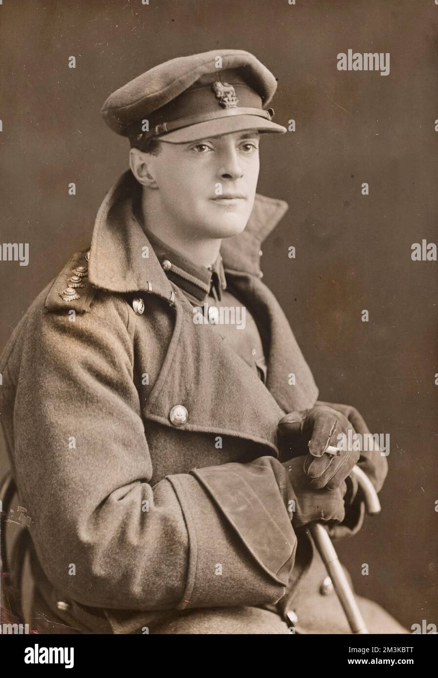 Wwi british captain uniform hi-res stock photography and images - Alamy