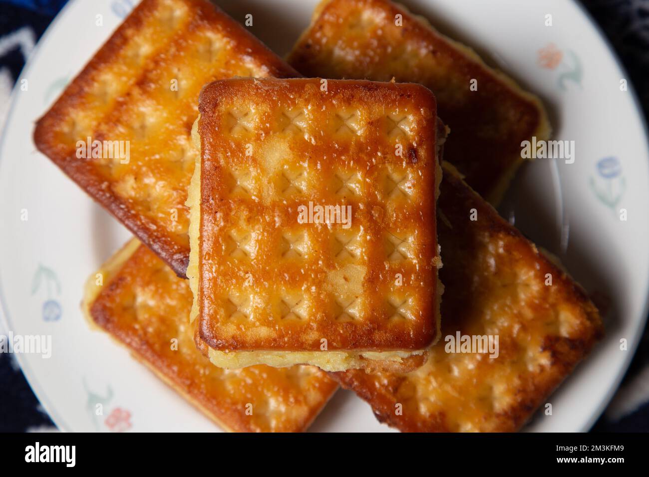 Gabin Cake Filled with Tape, a traditional food from Samarinda City ...