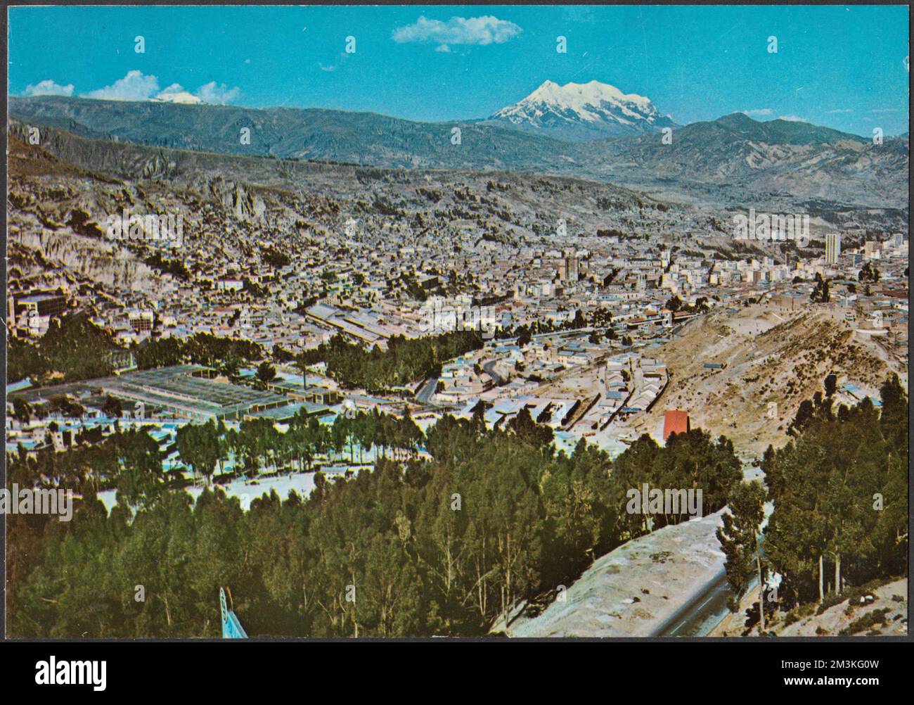 Panorámica La Paz - Bolivia. Nevados Mururata e Illimani - Panoramic La ...