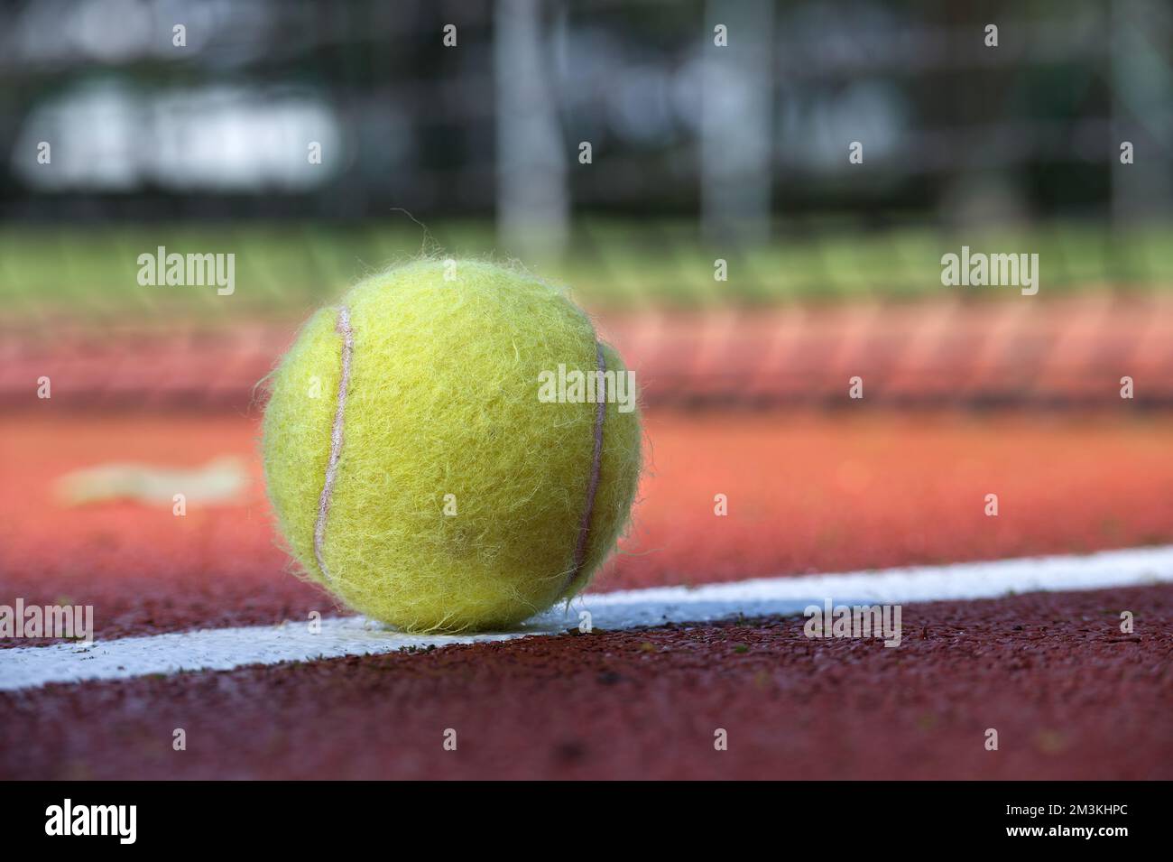 Tennis ball on hard surface hi-res stock photography and images - Alamy