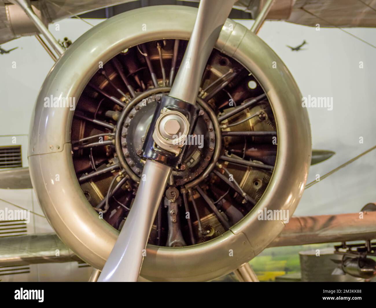 The front propeller of the military aircraft Stock Photo - Alamy