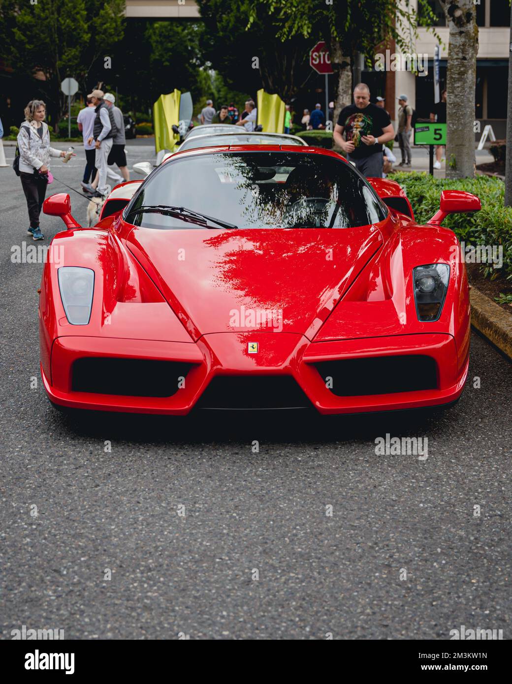 A red Ferrari F40 in street Stock Photo - Alamy