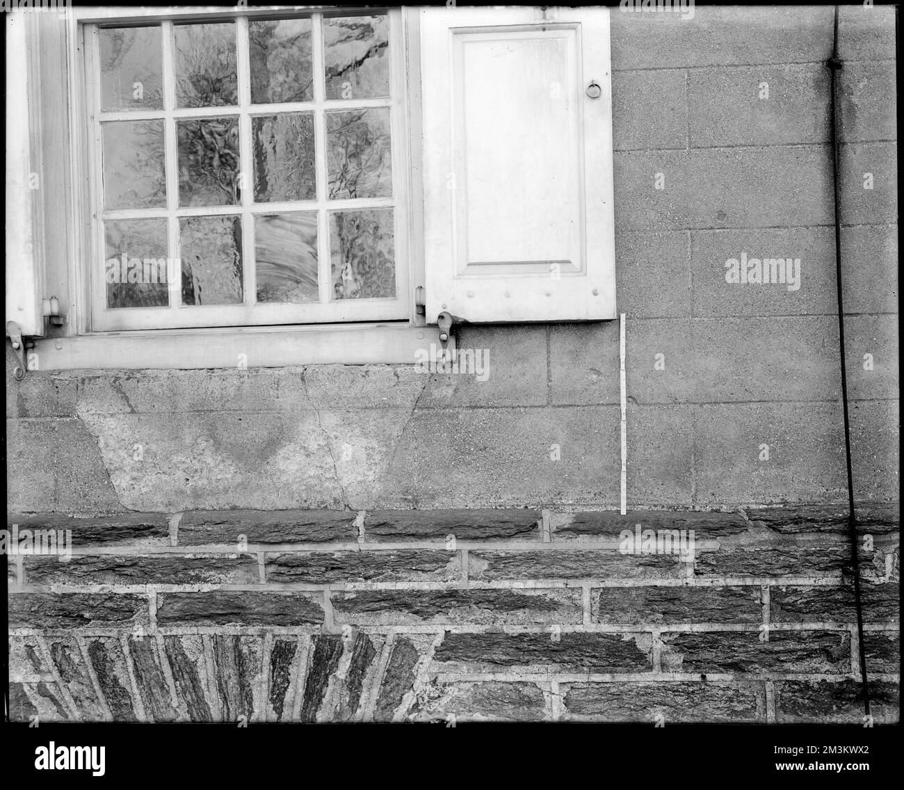 Chew house Black and White Stock Photos & Images - Alamy