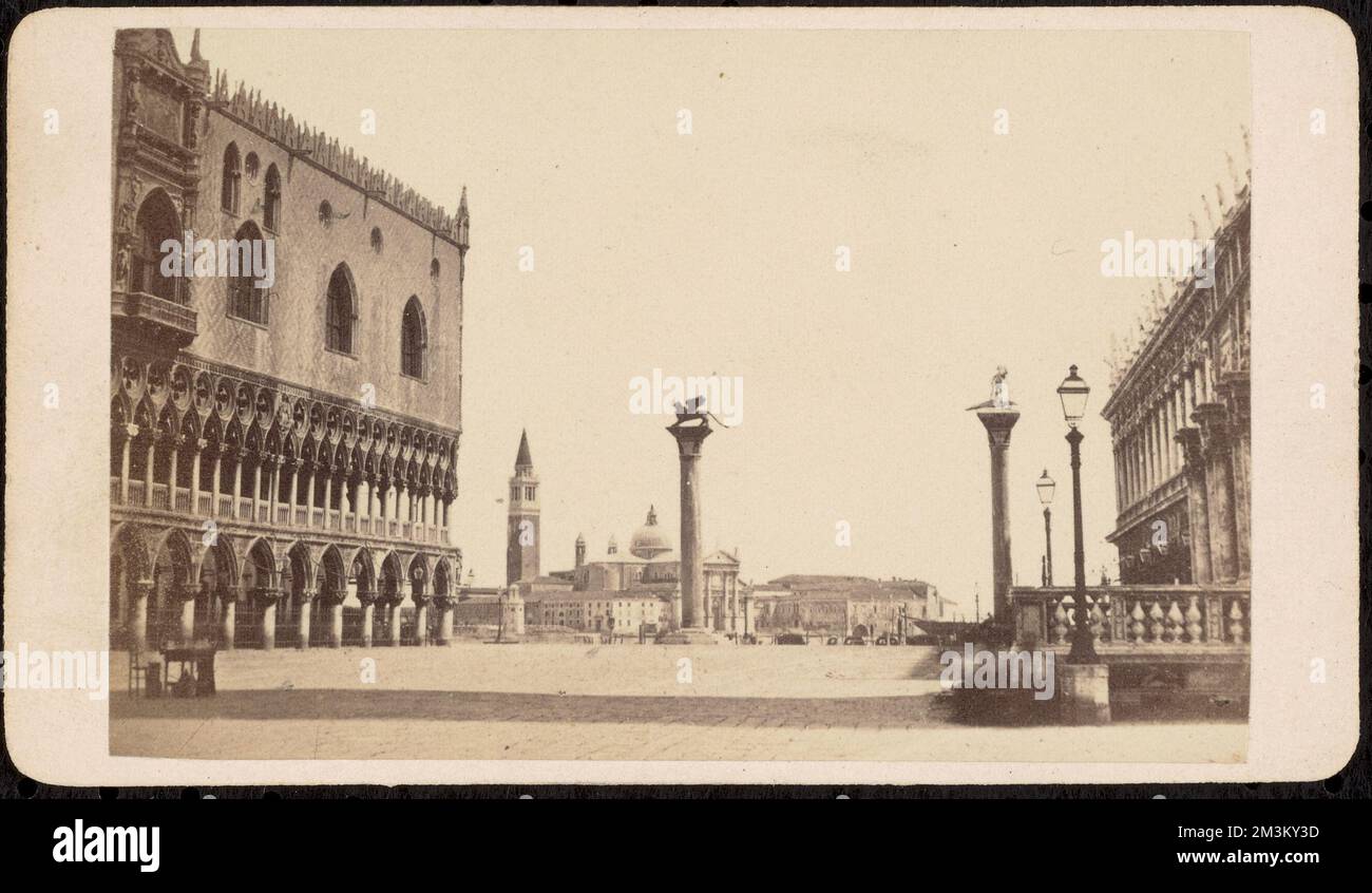Colonne piazzetta hi-res stock photography and images - Alamy