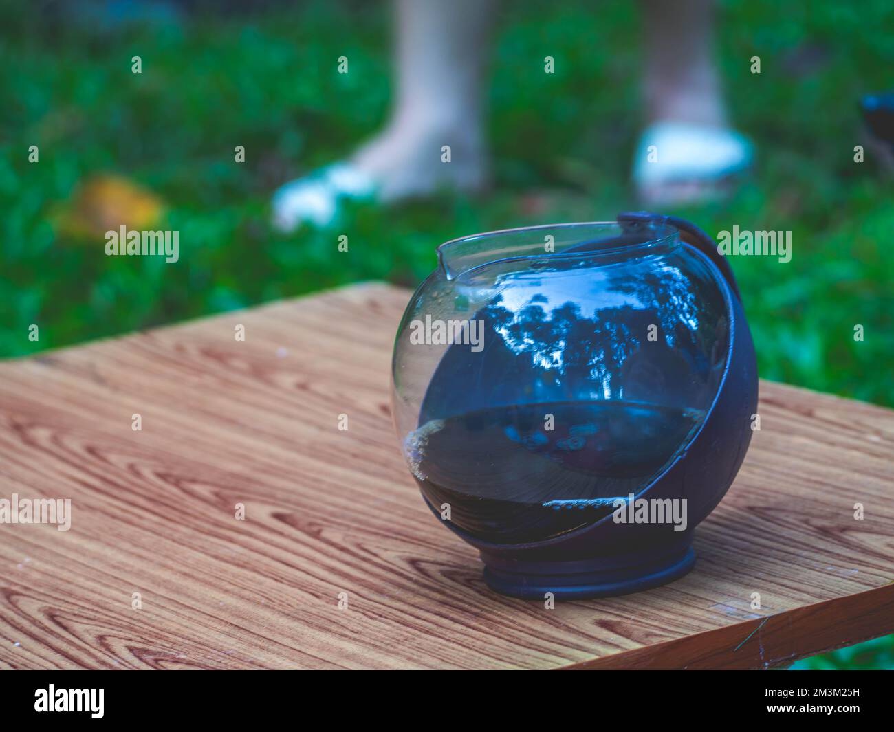 Tools for dripping coffee and dripping coffee Stock Photo - Alamy