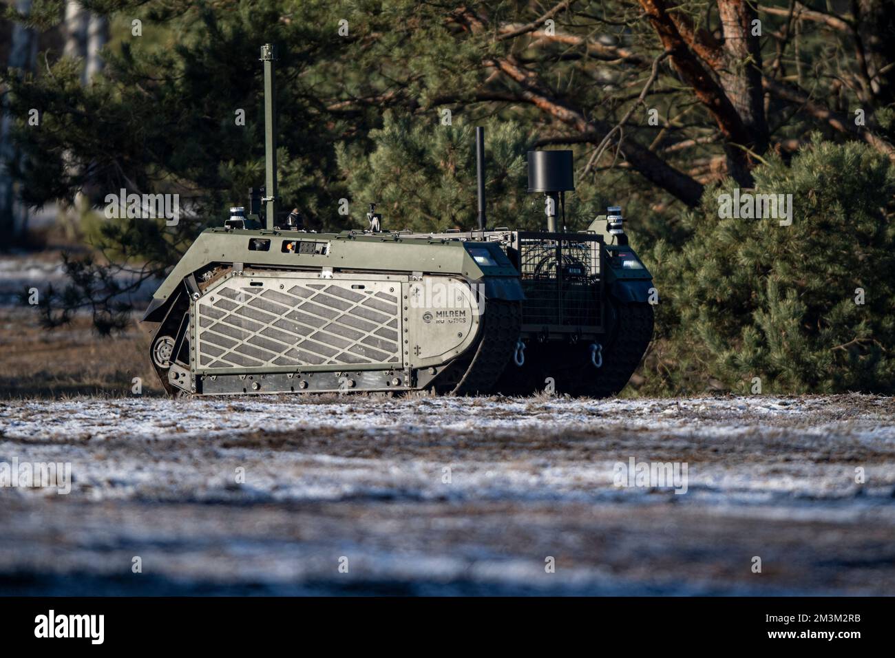 15 December 2022, Brandenburg, Brück: A THeMIS (Tracked Hybrid Modular ...
