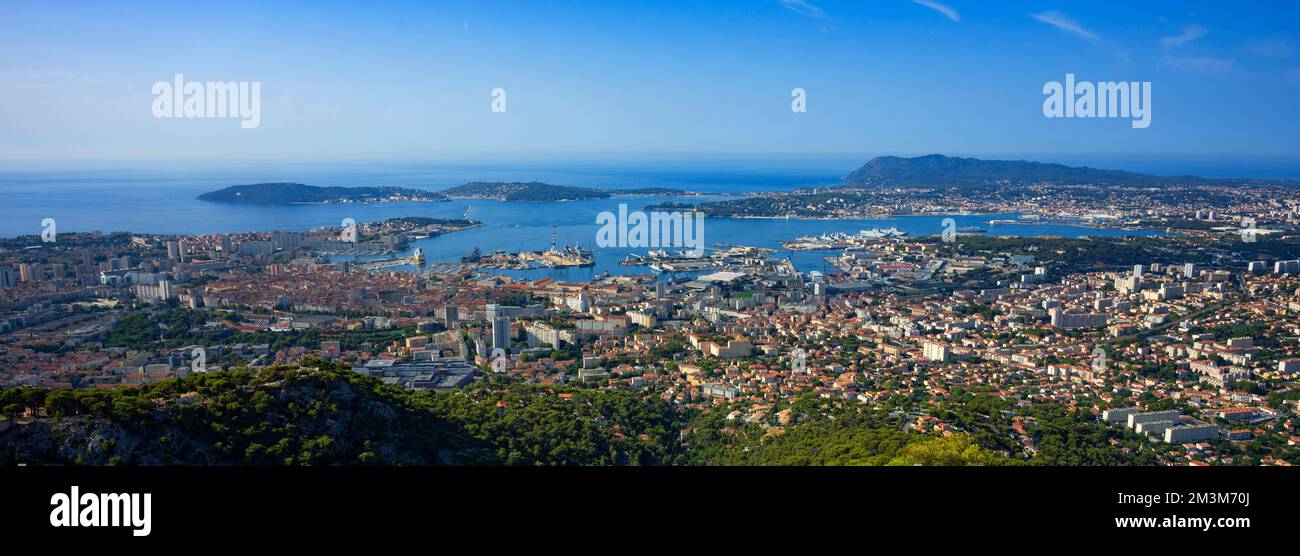 Rade toulon hi-res stock photography and images - Alamy