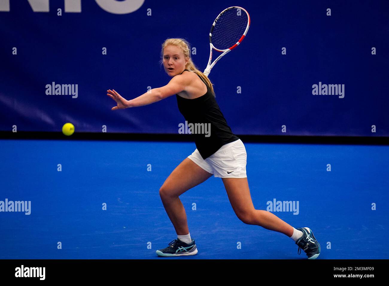 AMSTELVEEN, NETHERLANDS - DECEMBER 14: Annick Verhaar plays a forehand ...
