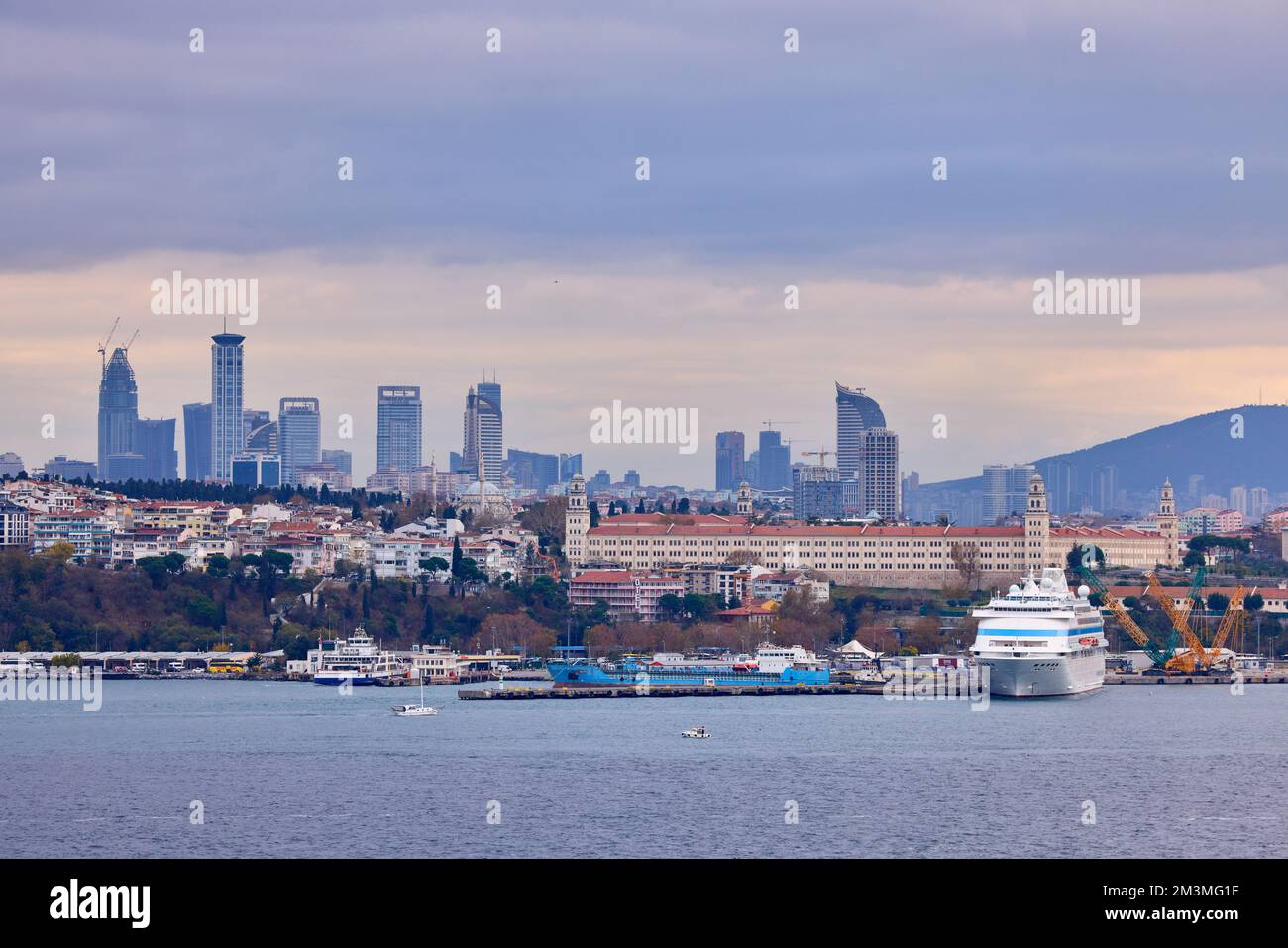 Istanbul Turkey November 29 2022. images of the new and old city Stock ...