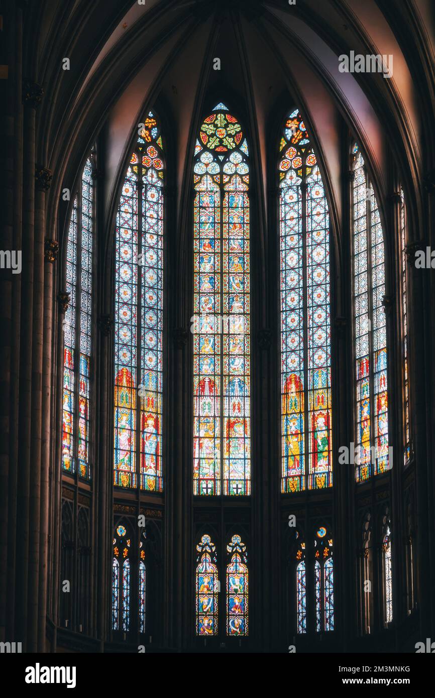 Cologne cathedral interior design hi-res stock photography and images ...