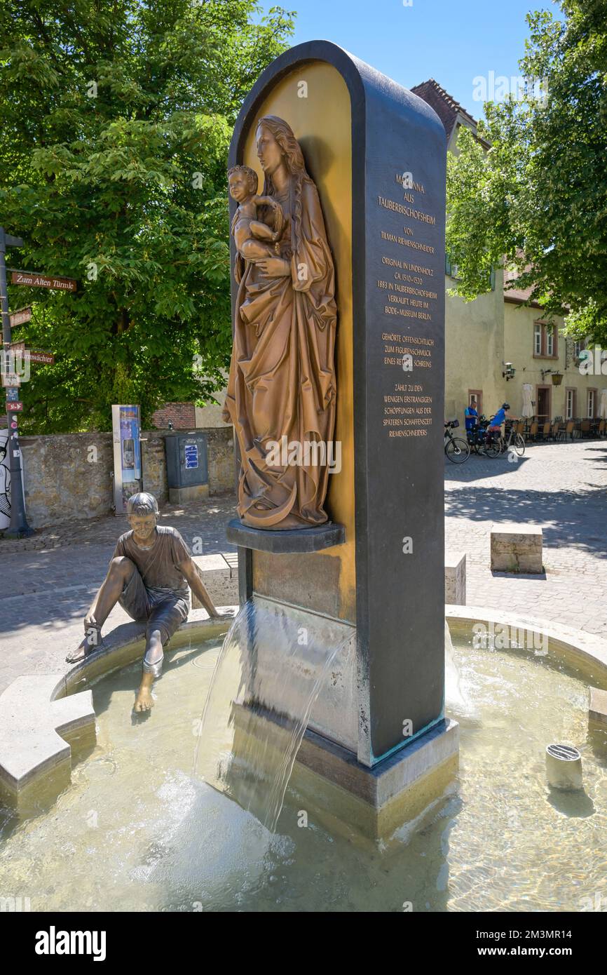 Riemenschneider brunnen hi-res stock photography and images - Alamy