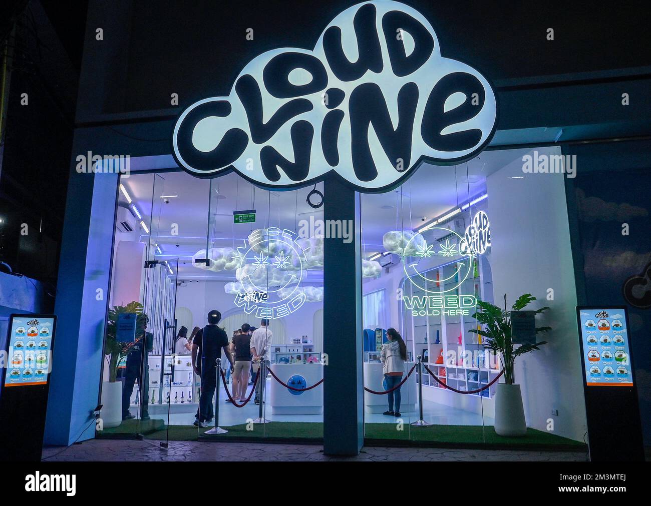 Cloud nine drug hi-res stock photography and images - Alamy