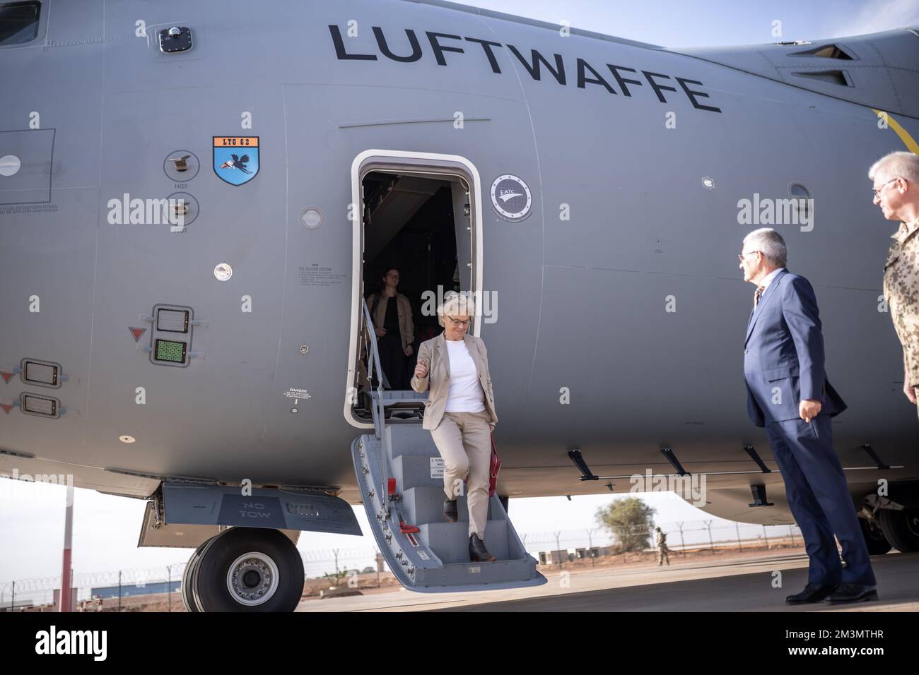 Niamey, Niger. 16th Dec, 2022. Christine Lambrecht (SPD), Minister of ...