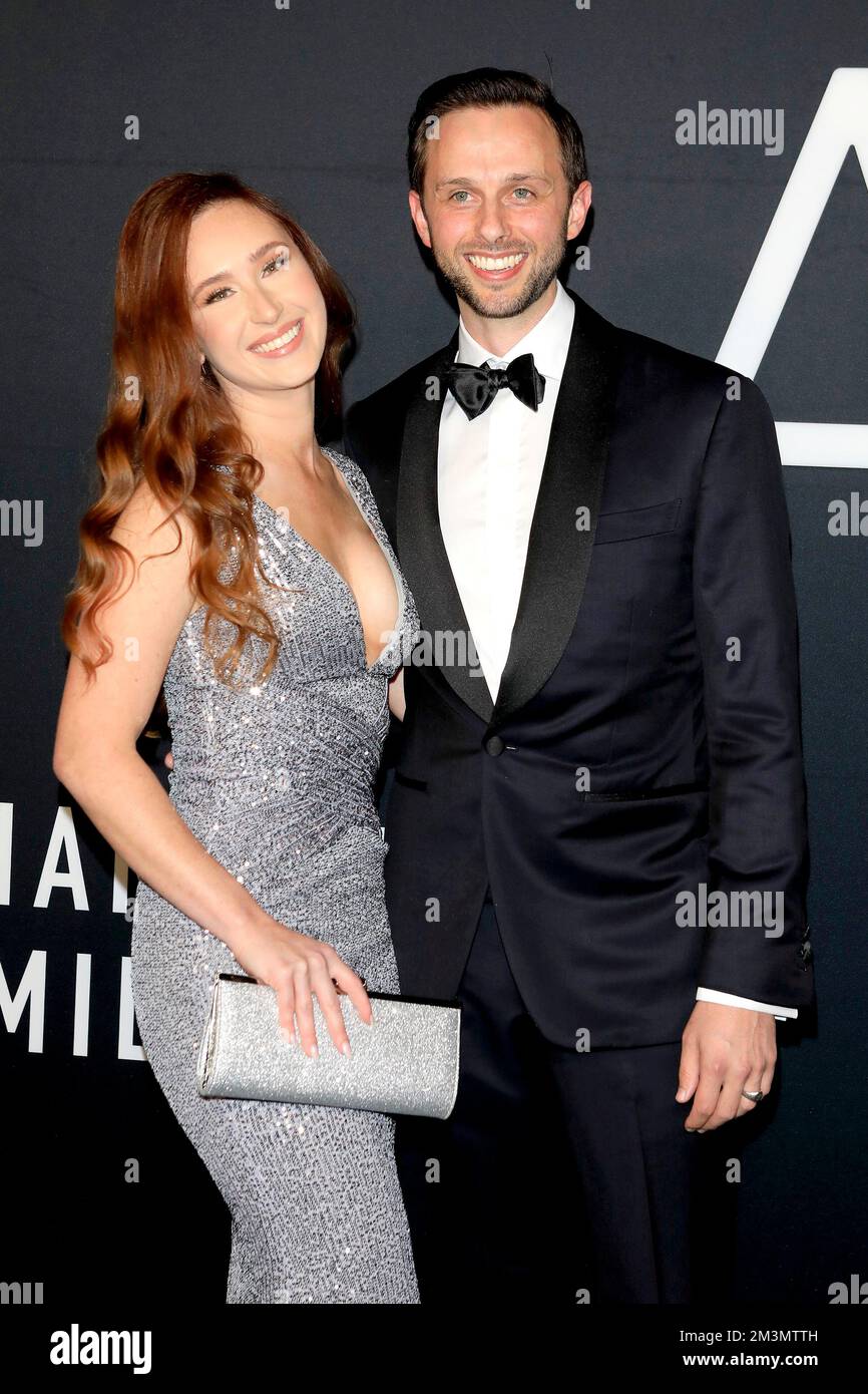 LOS ANGELES - DEC 7: Sinead Fitzgerald, Stephane Garneau Monten at the ...