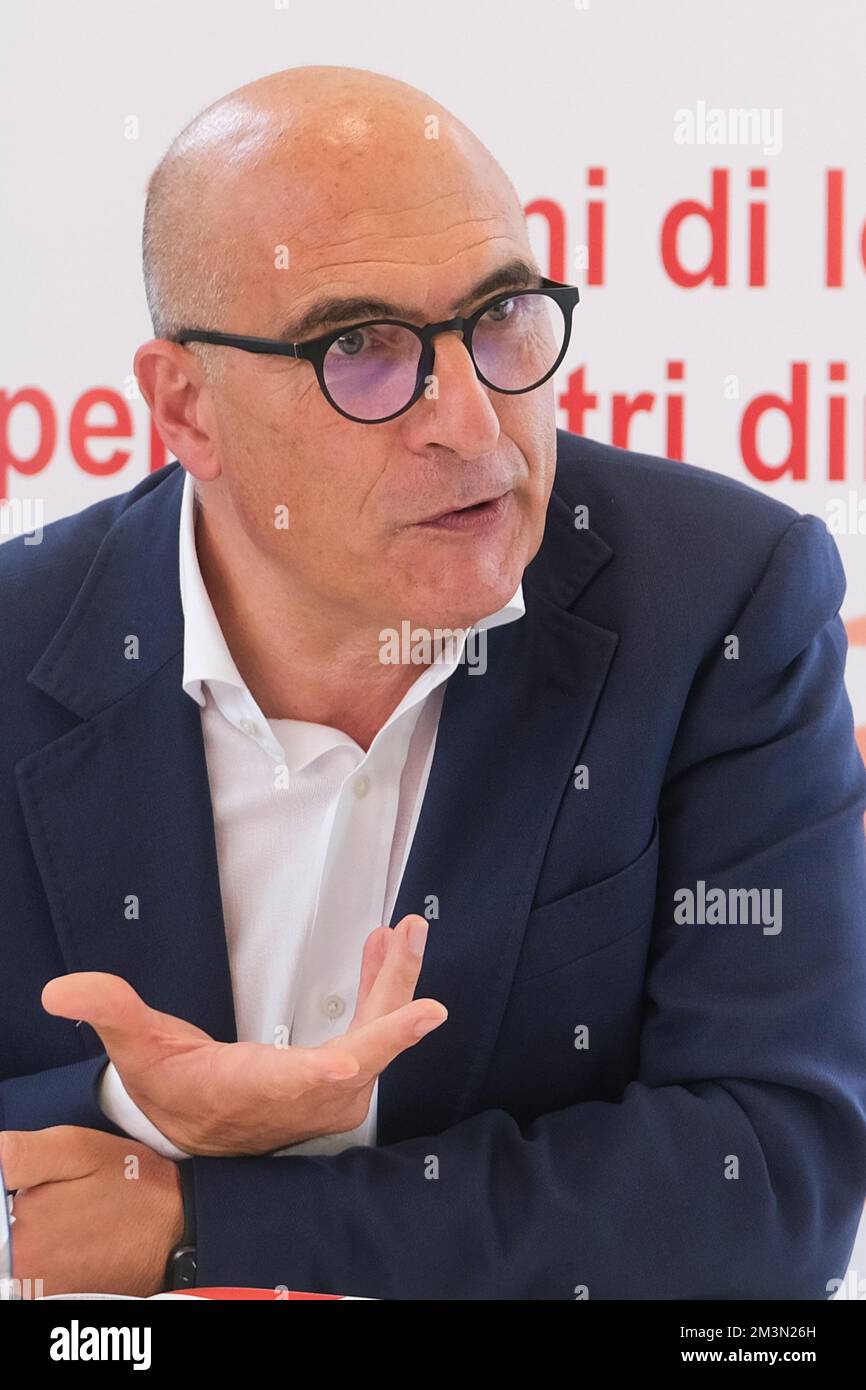 Andrea cozzolino hi-res stock photography and images - Alamy
