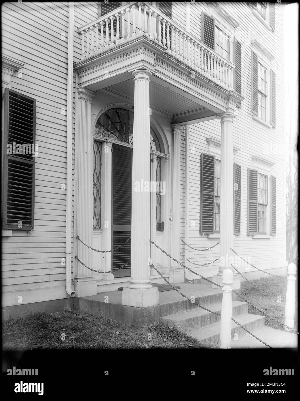 Portsmouth, New Hampshire, Middle Street, exterior detail, door, Doctor ...