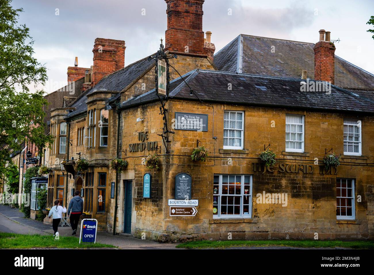 Georgia inn in the Cotswold market town of Moreton-in-Marsh, England ...