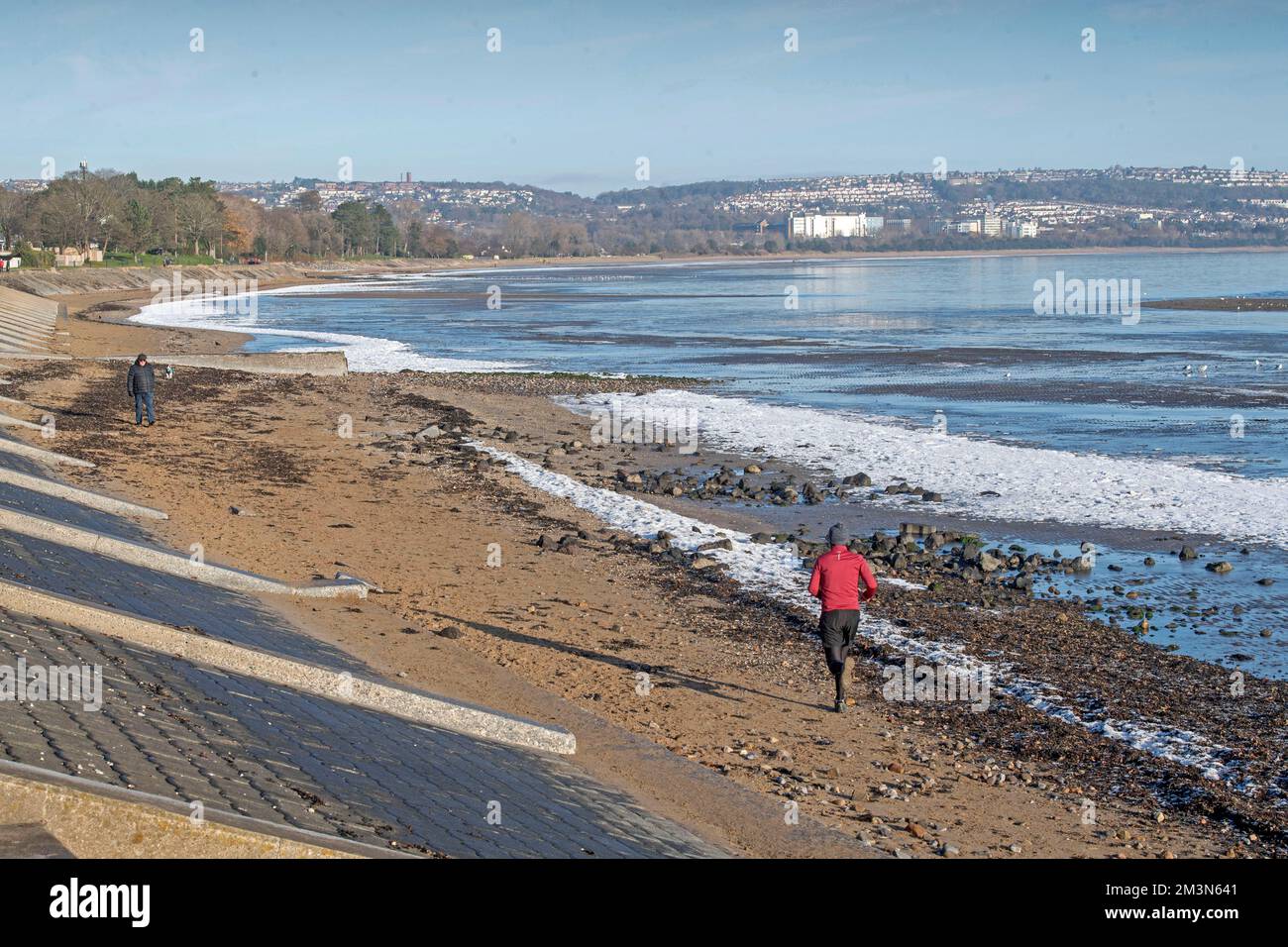 Mumbes seafront hi-res stock photography and images - Alamy