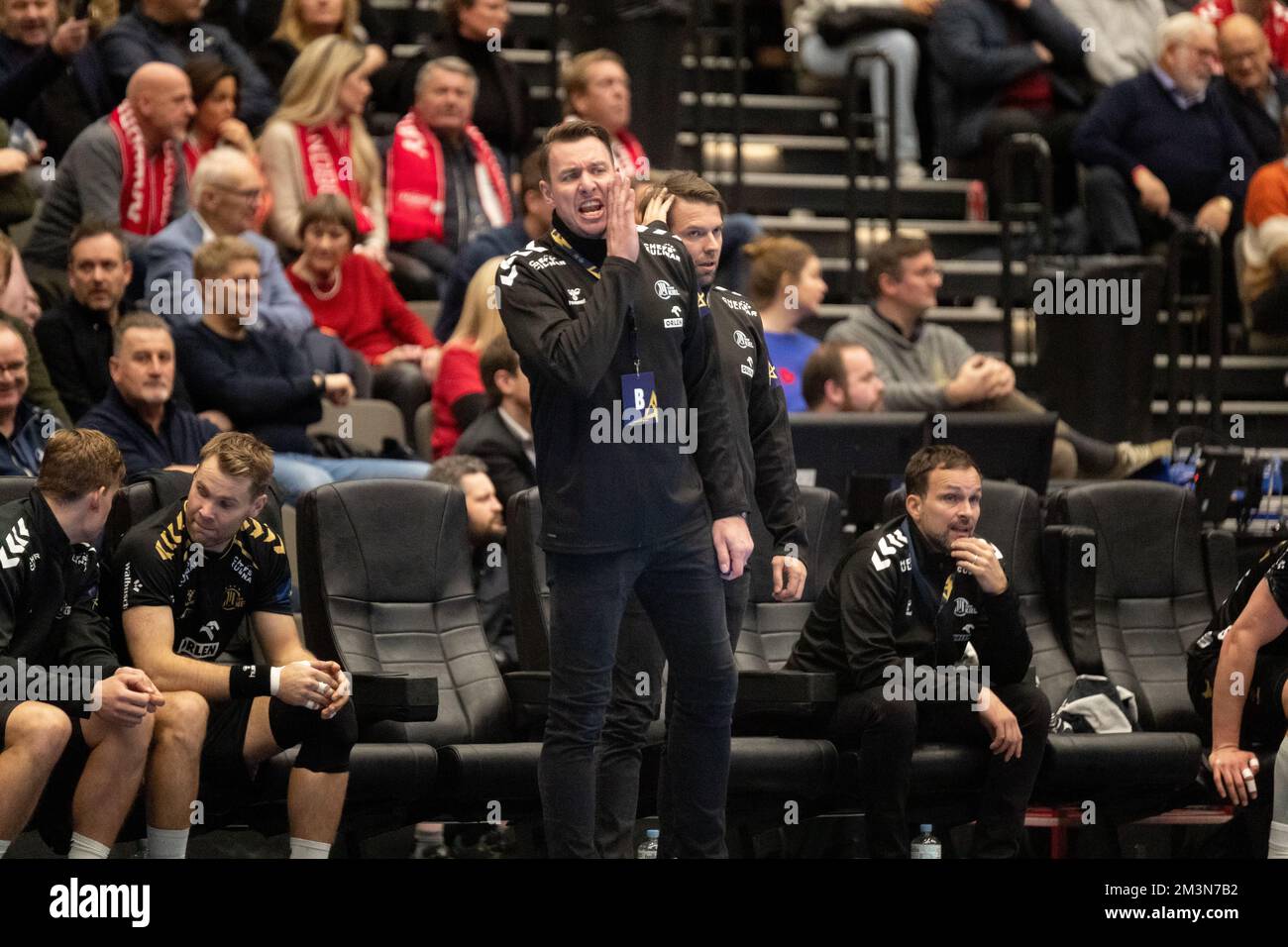 Aalborg, Denmark. 15th Dec, 2022. Head coach Filip Jicha of THW Kiel ...