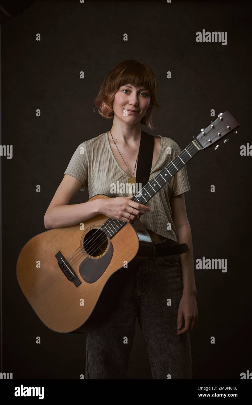Singer mollie tuttle hi-res stock photography and images - Alamy