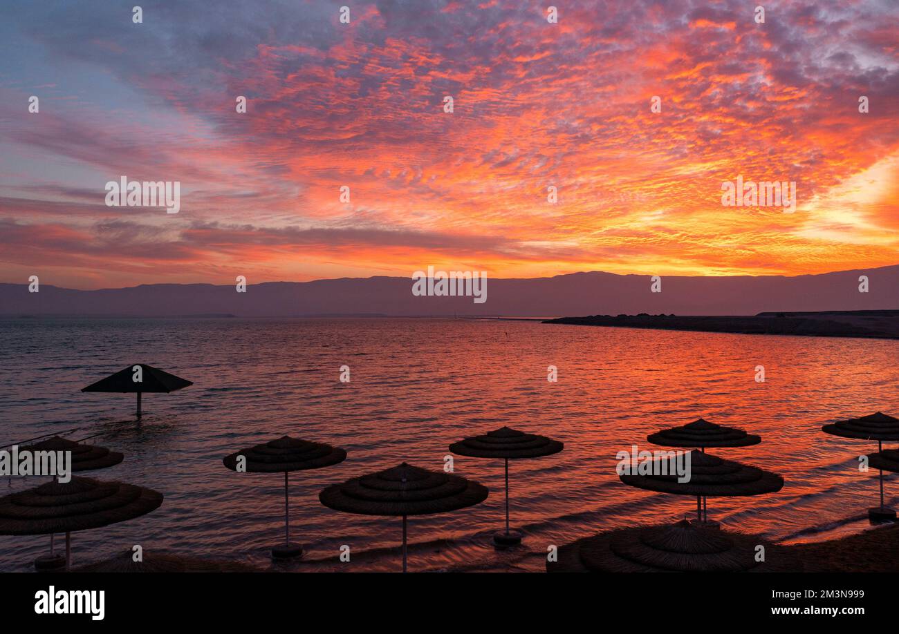 Dead sea sunrise hi-res stock photography and images - Alamy