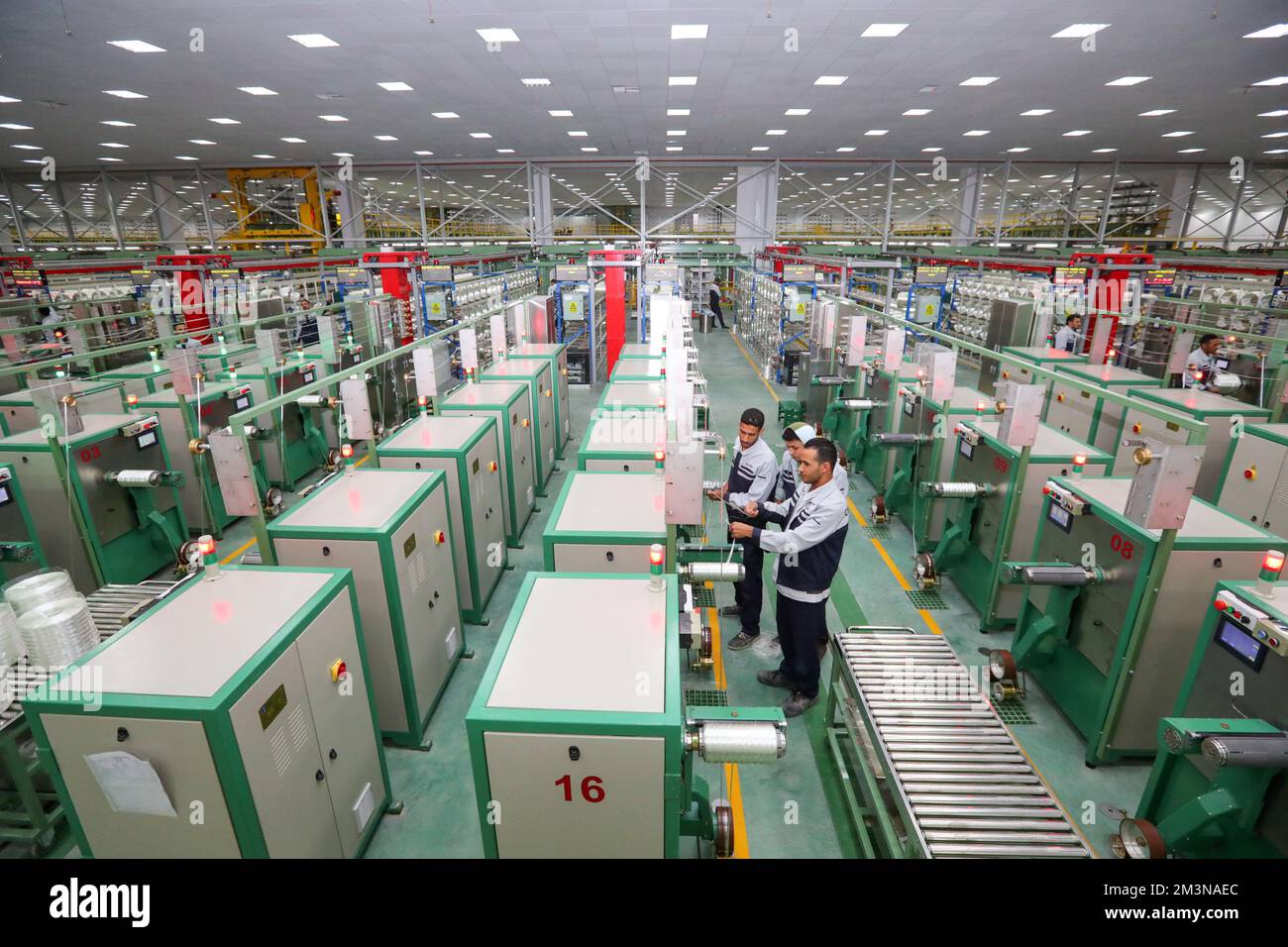 Suez, Egypt. 15th Dec, 2022. Workers work on the new fiberglass ...