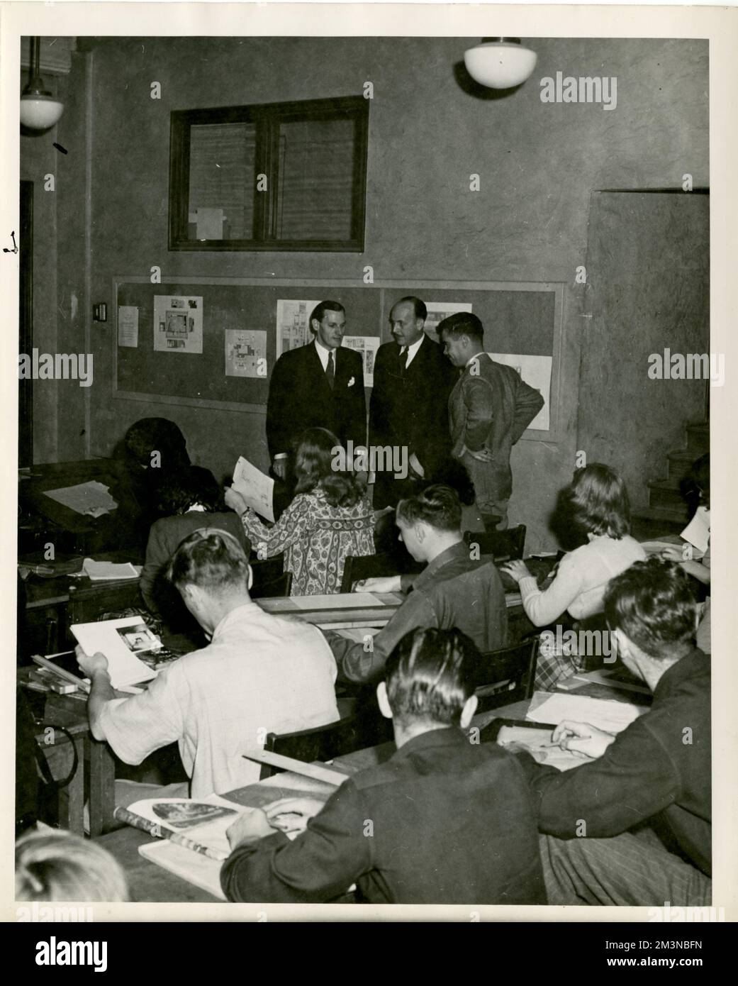 The president visiting a classroom , Students, Classrooms, College ...