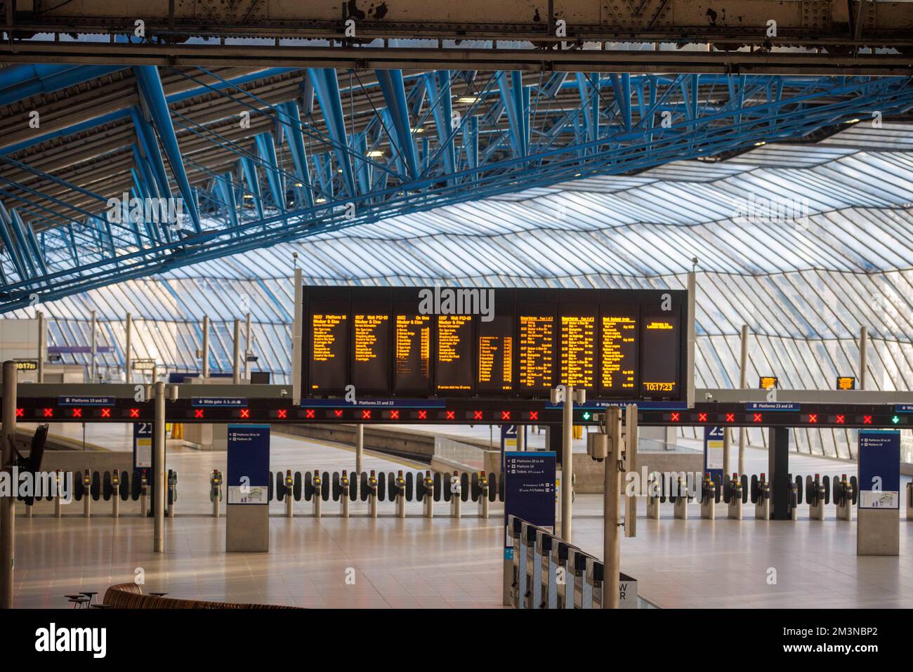 Waterloo station train strike hi-res stock photography and images - Alamy