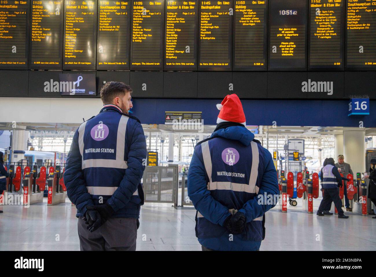 Train strike 2022 uk hi-res stock photography and images - Alamy