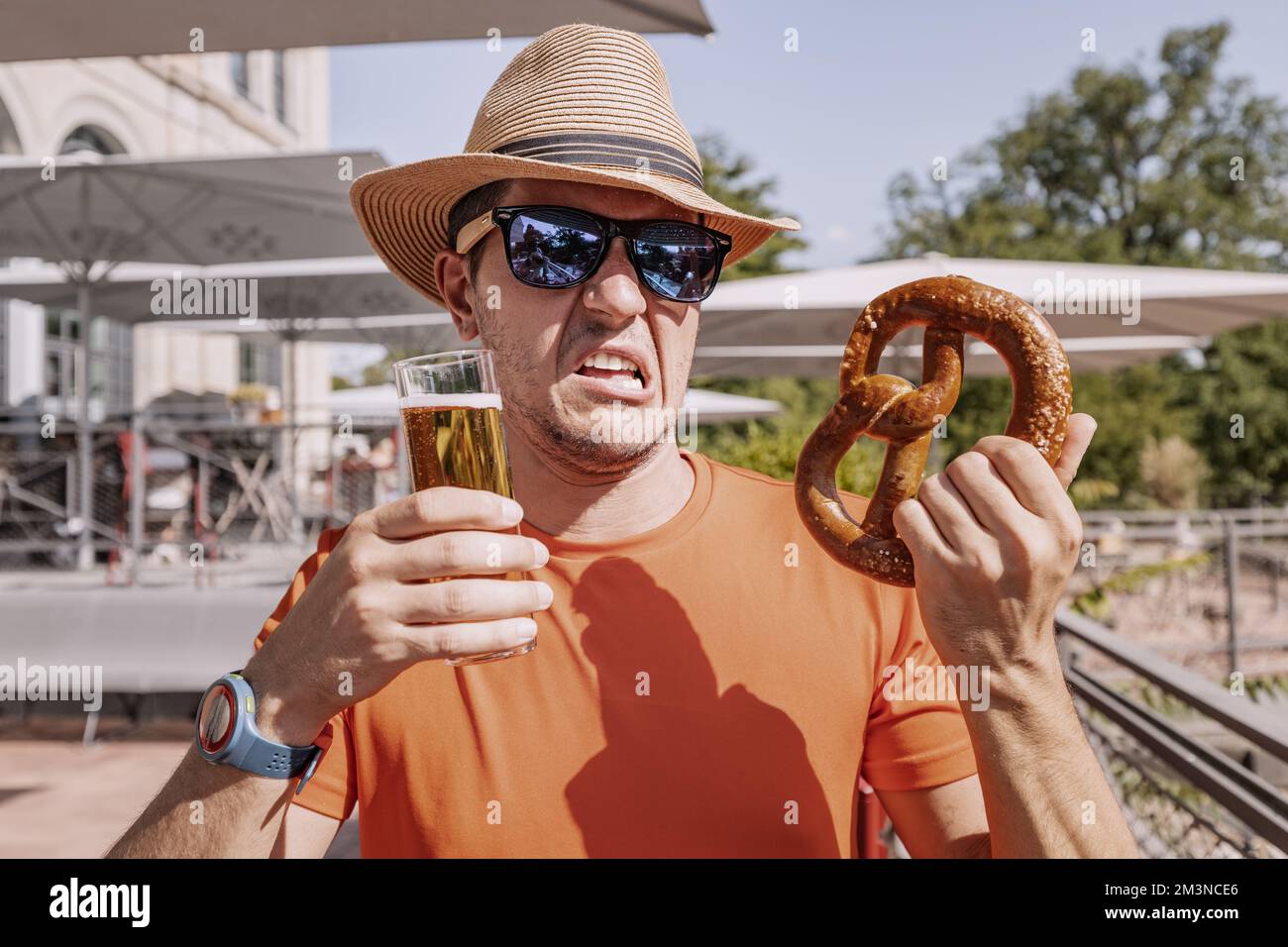 Drunk face expression hi-res stock photography and images - Alamy