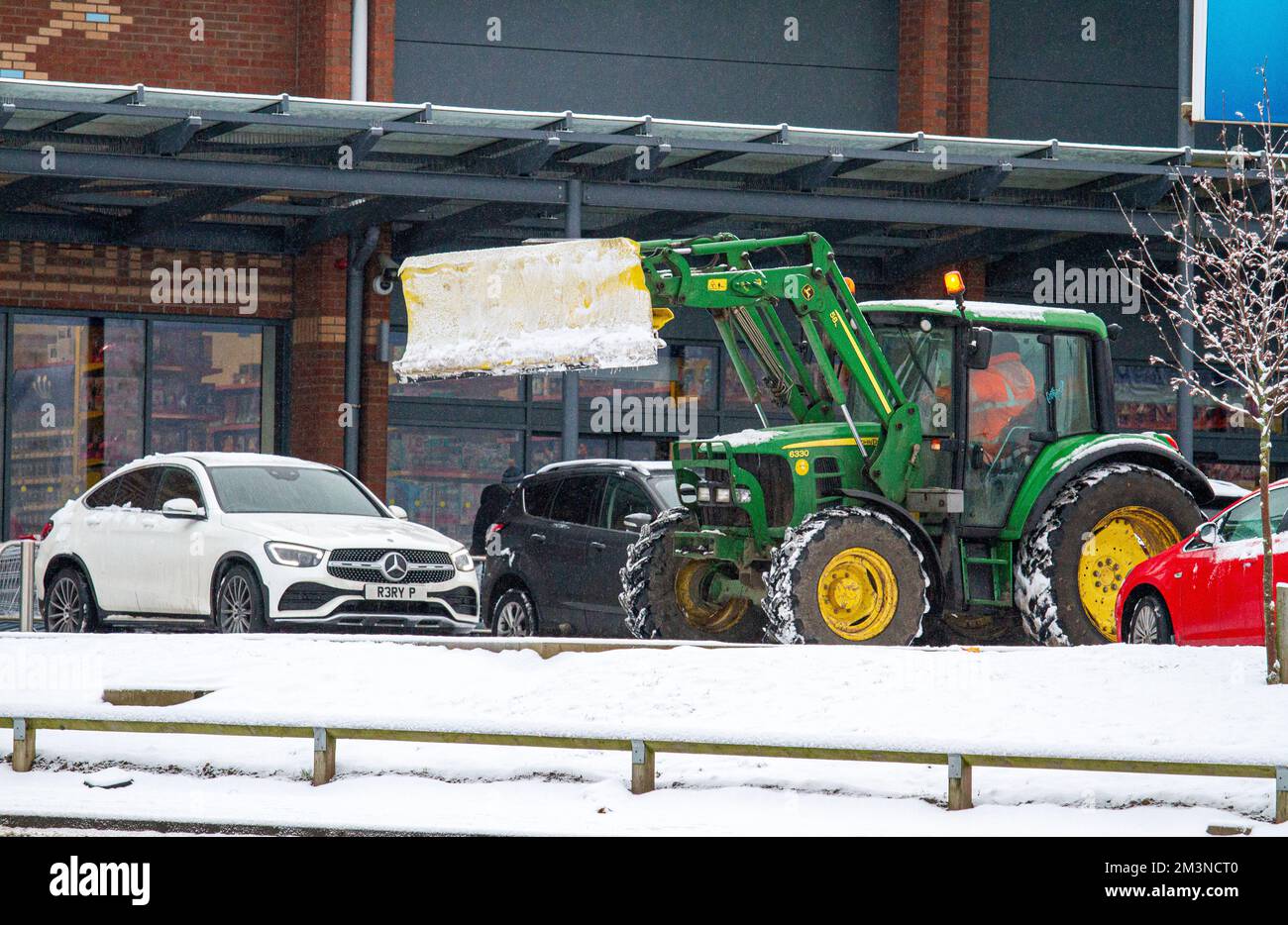 Snowfall in dundee hi-res stock photography and images - Alamy