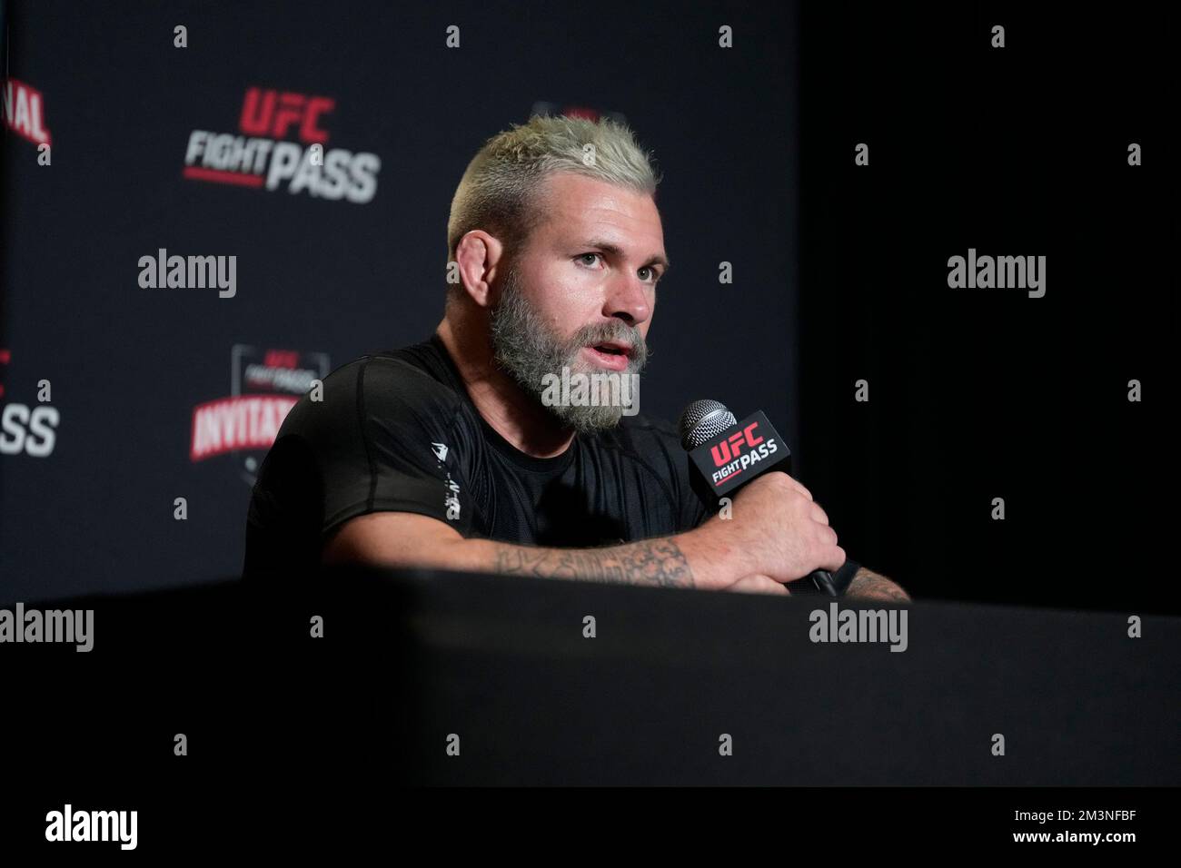 Ultimate fighting champ hi-res stock photography and images - Alamy