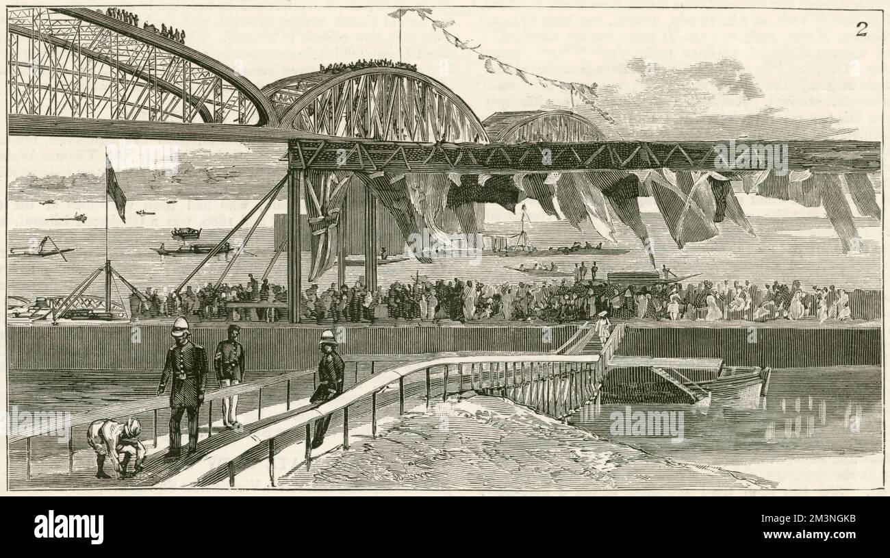 Opening of bridge hi-res stock photography and images - Alamy