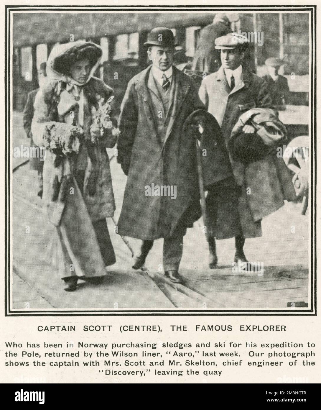 Discovery expedition captain scott hi-res stock photography and images ...