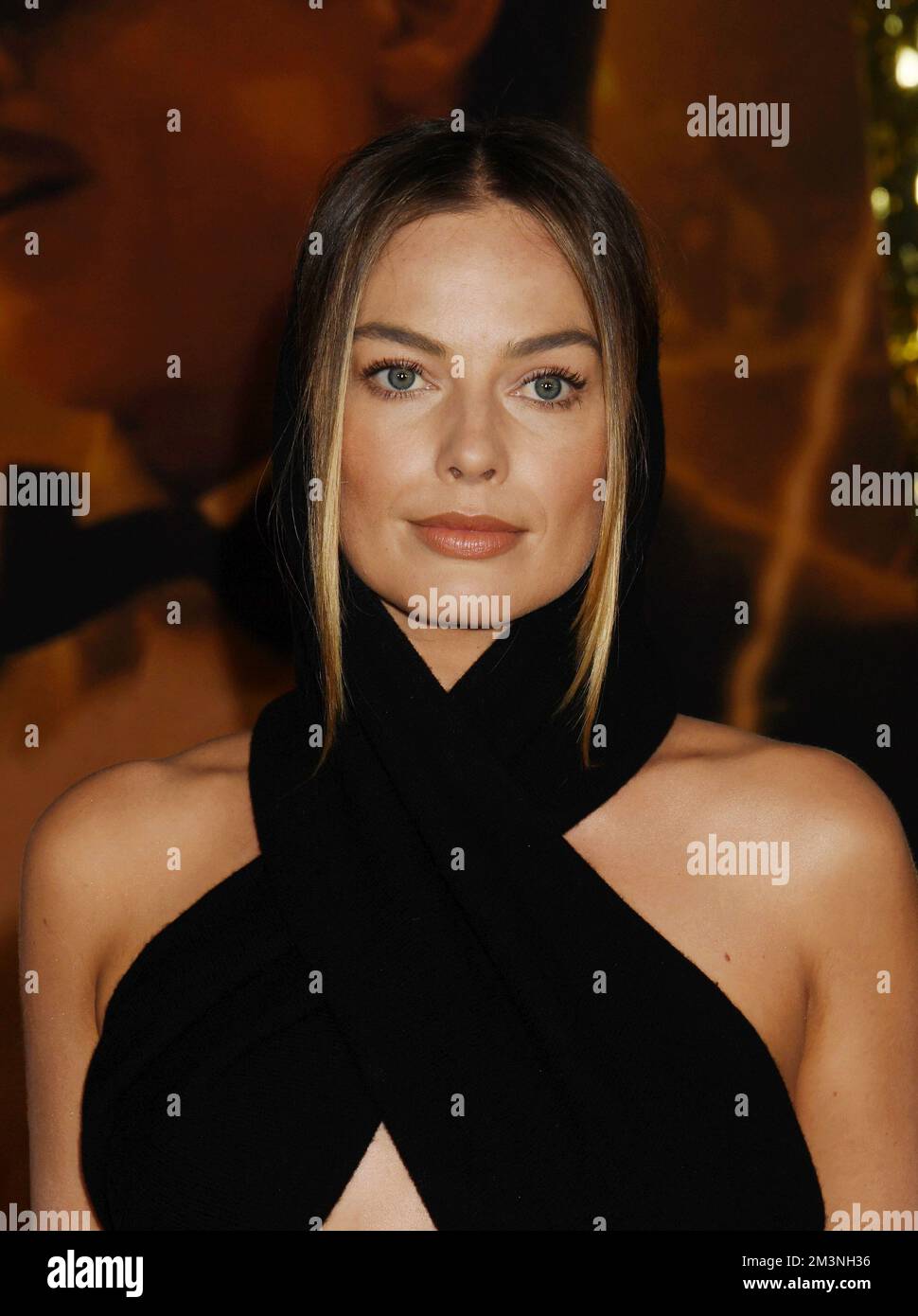 LOS ANGELES, CALIFORNIA - DECEMBER 15: Margot Robbie attends the Global ...