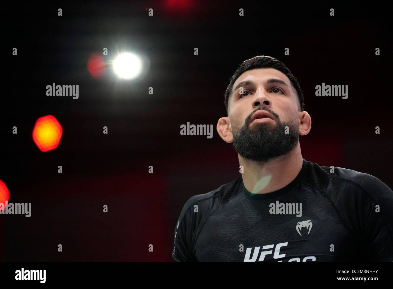 253lbs hi-res stock photography and images - Alamy