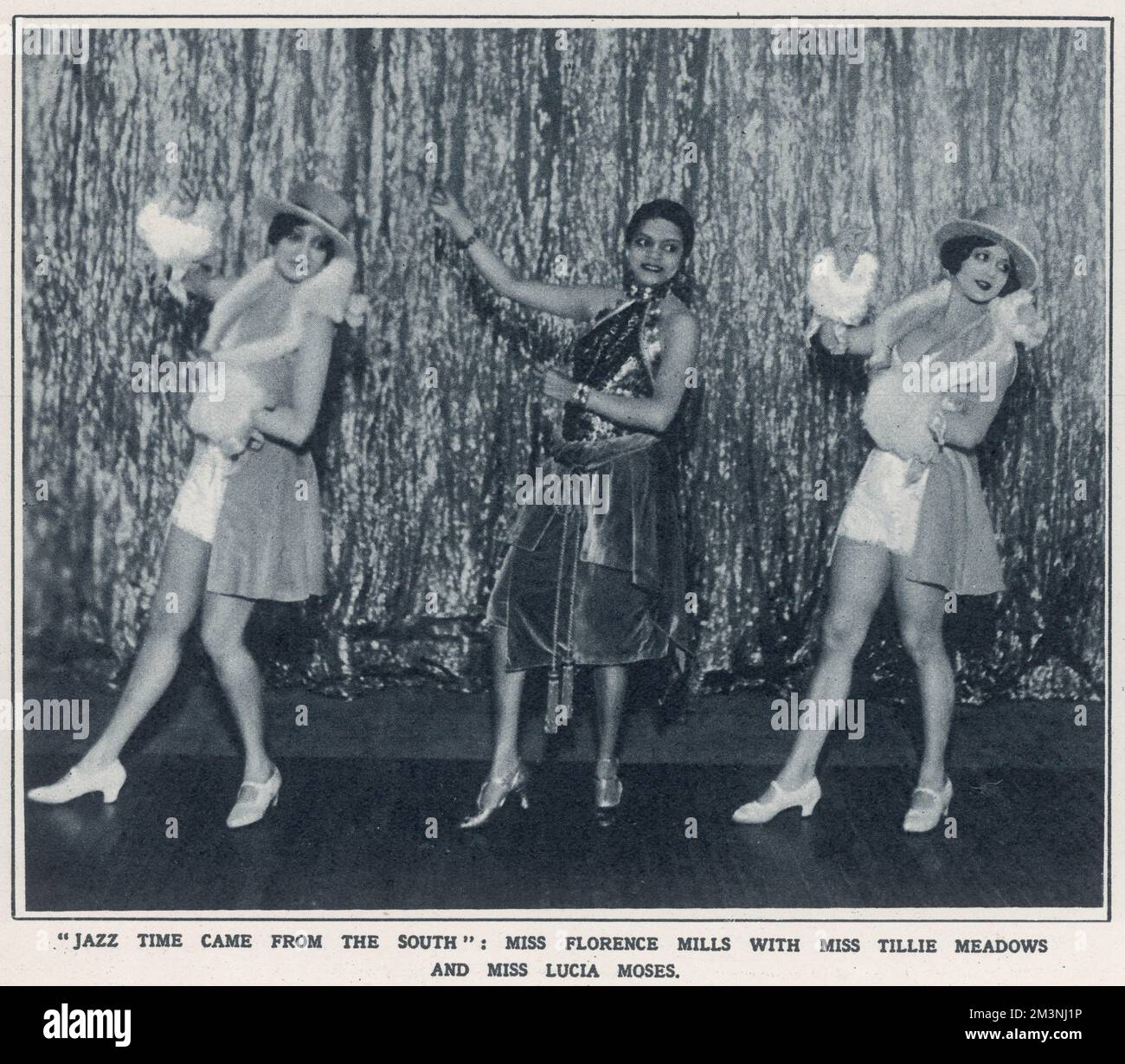 Cabaret birds hi-res stock photography and images - Alamy