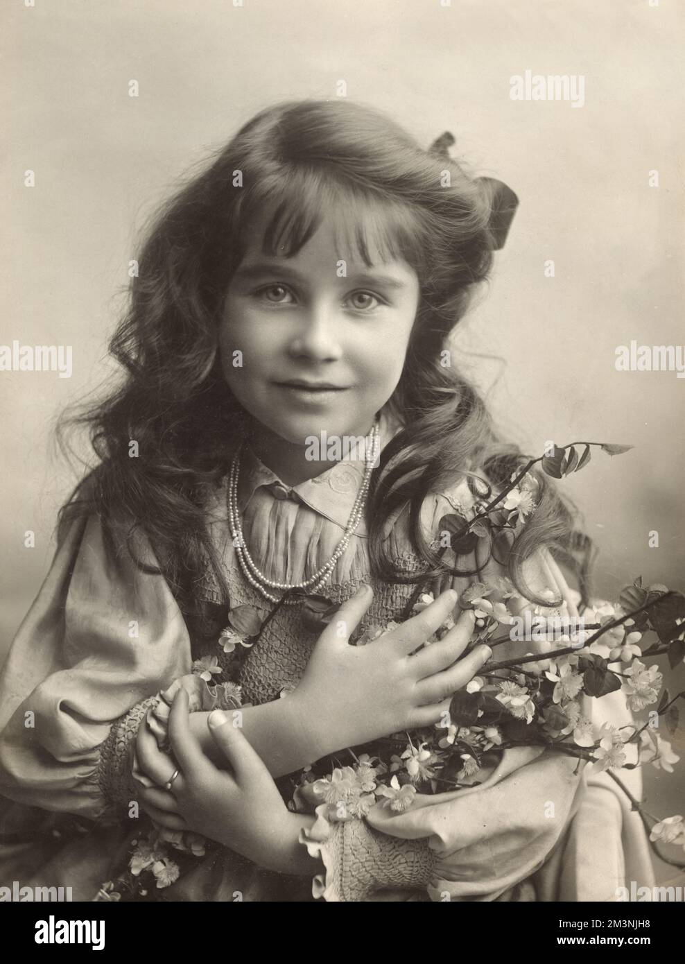 Lady Elizabeth Bowes-Lyon Stock Photo - Alamy