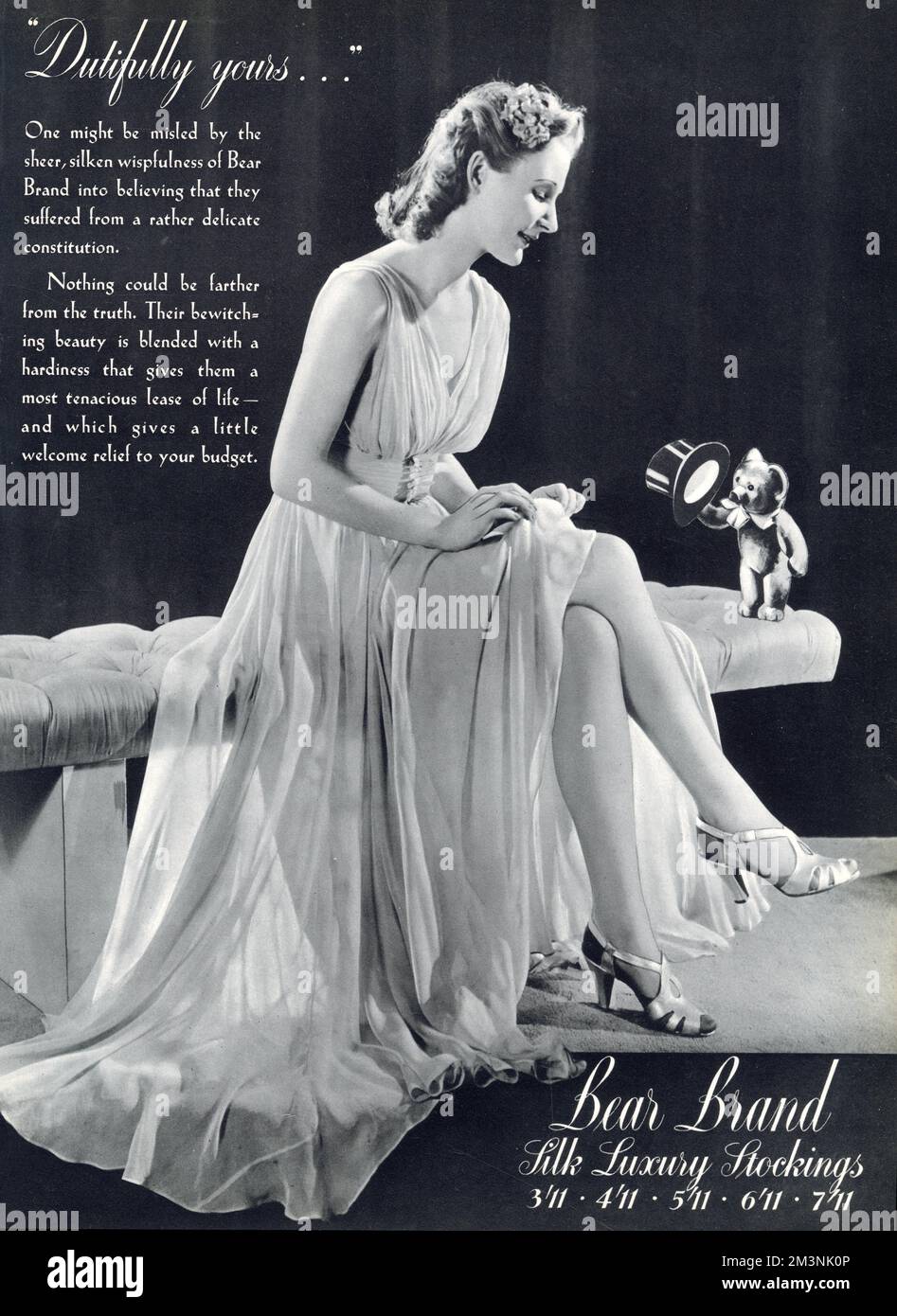 Stockings 1940s hi-res stock photography and images - Alamy