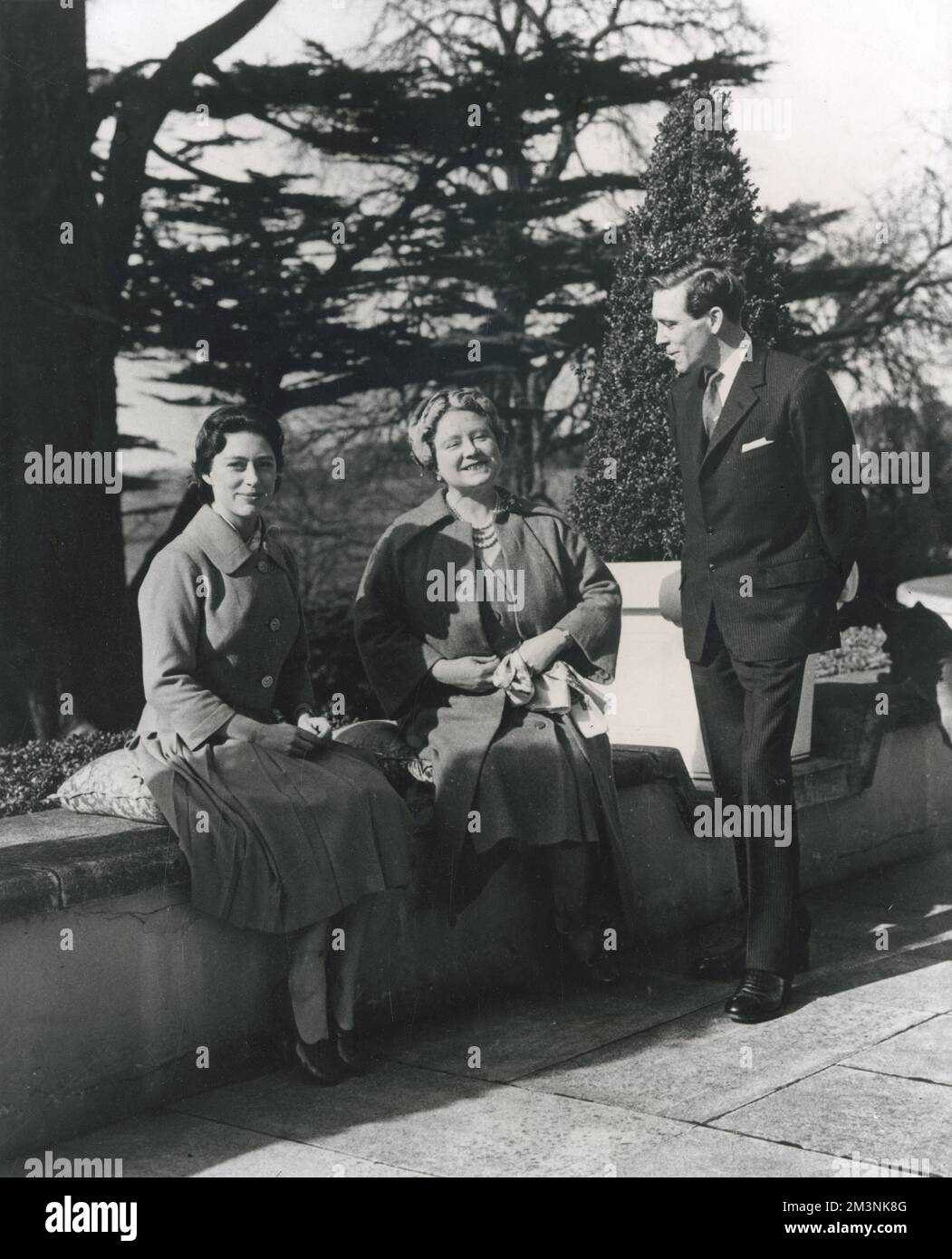 Princess margaret fiance antony hi-res stock photography and images - Alamy