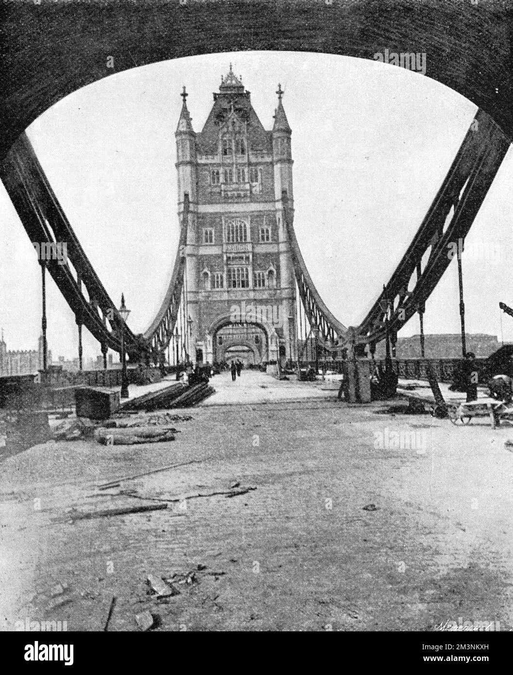1894 tower bridge Black and White Stock Photos & Images - Alamy