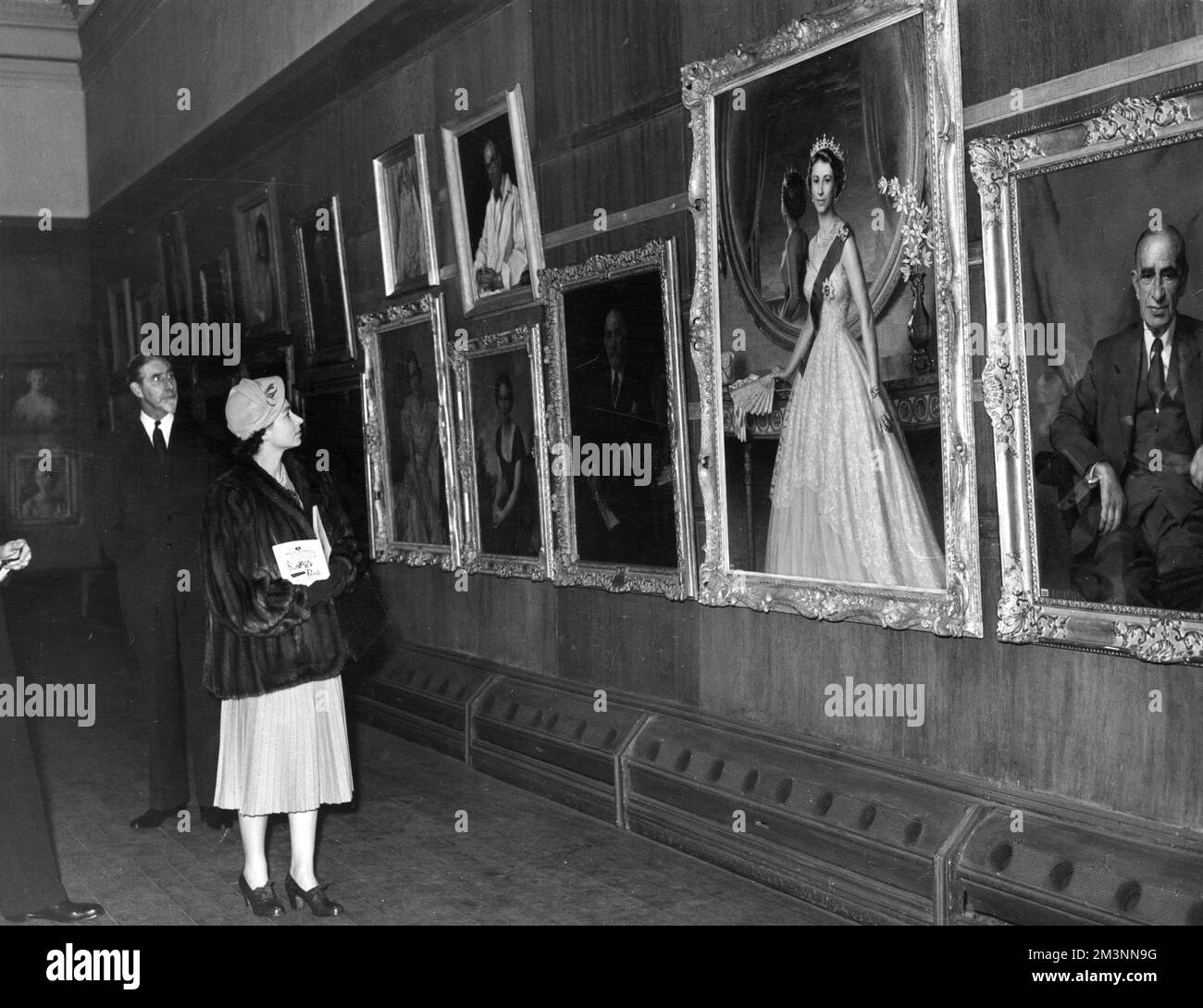 Portrait of queen elizabeth Black and White Stock Photos & Images - Alamy