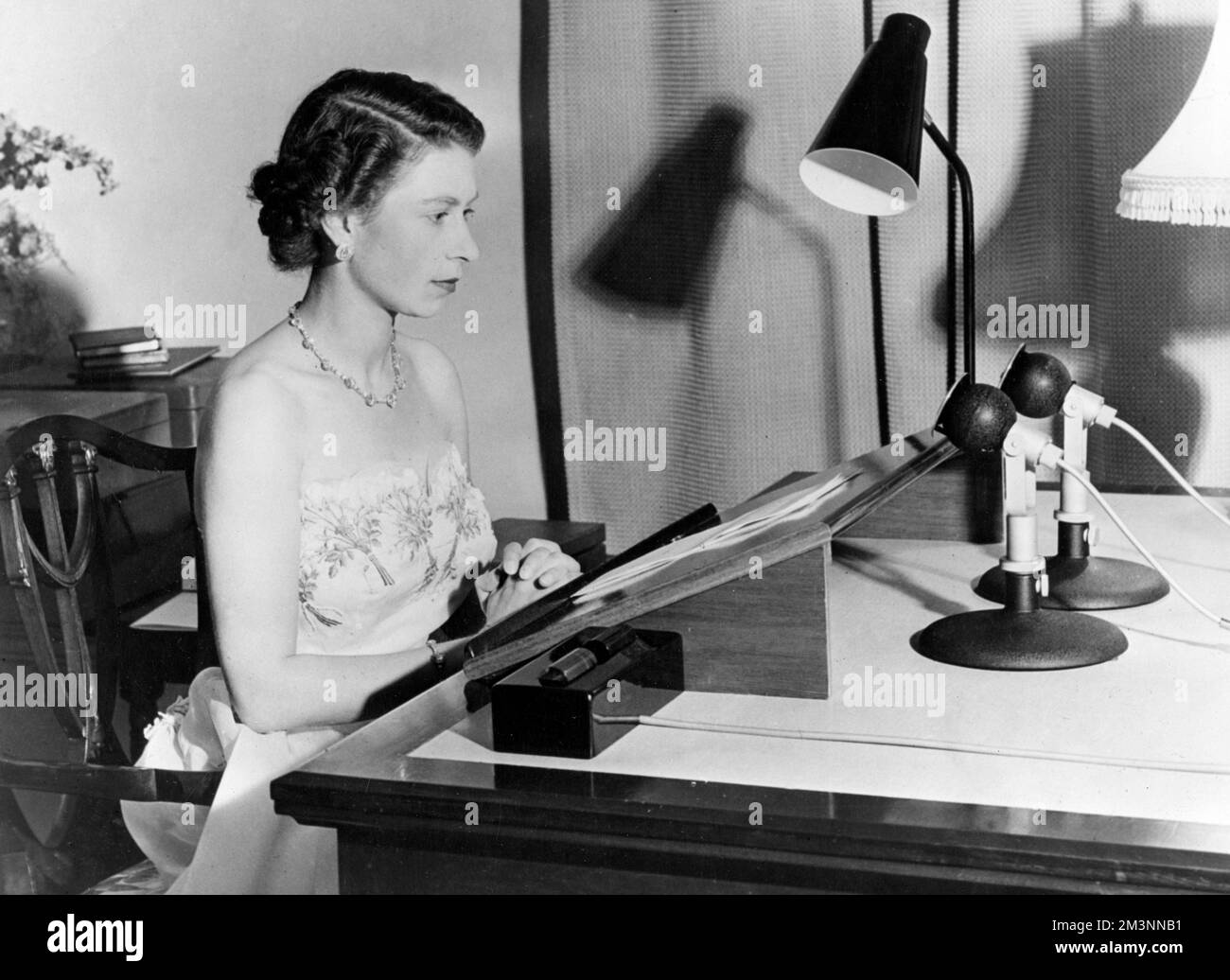 Queen Elizabeth II making Christmas broadcast Stock Photo - Alamy