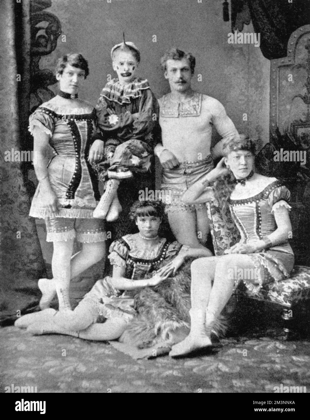 Circuses Black and White Stock Photos & Images - Alamy