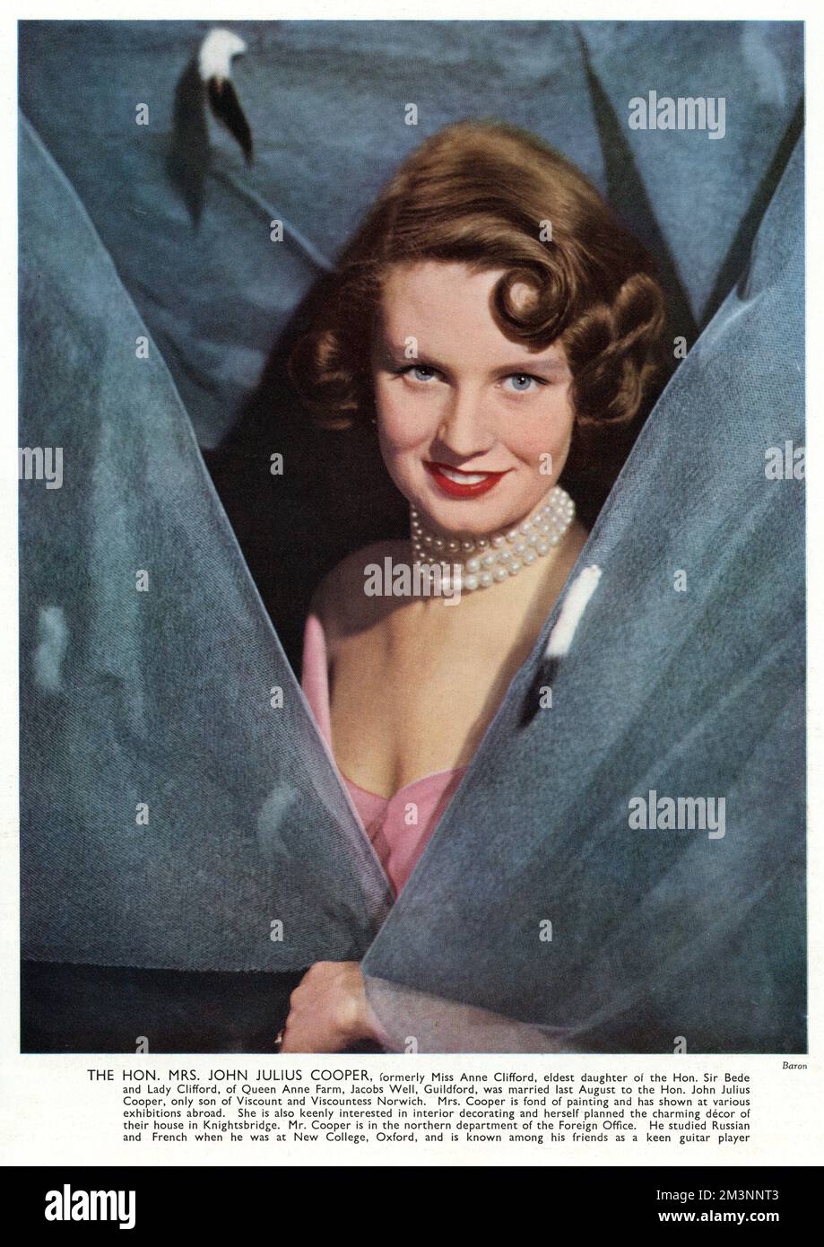 The Hon. Mrs John Julius Cooper (Miss Anne Clifford Stock Photo - Alamy