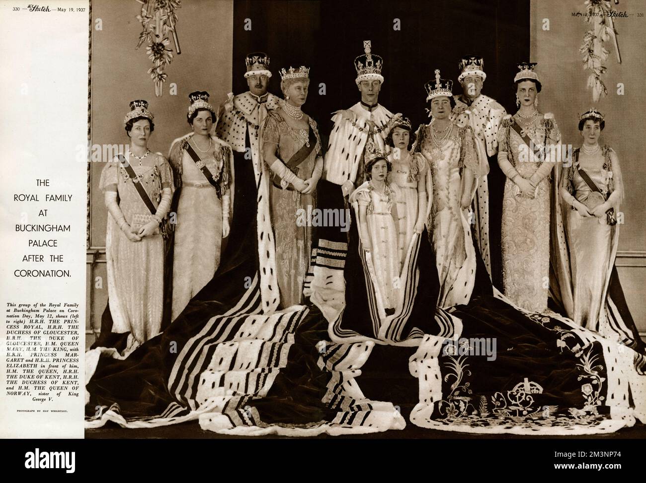The Royal Family at Buckingham Palace after the Coronation Stock Photo ...