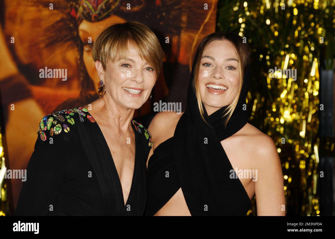 Los Angeles, California, USA. 15th Dec, 2022. (L-R) Sarie Kessler and ...