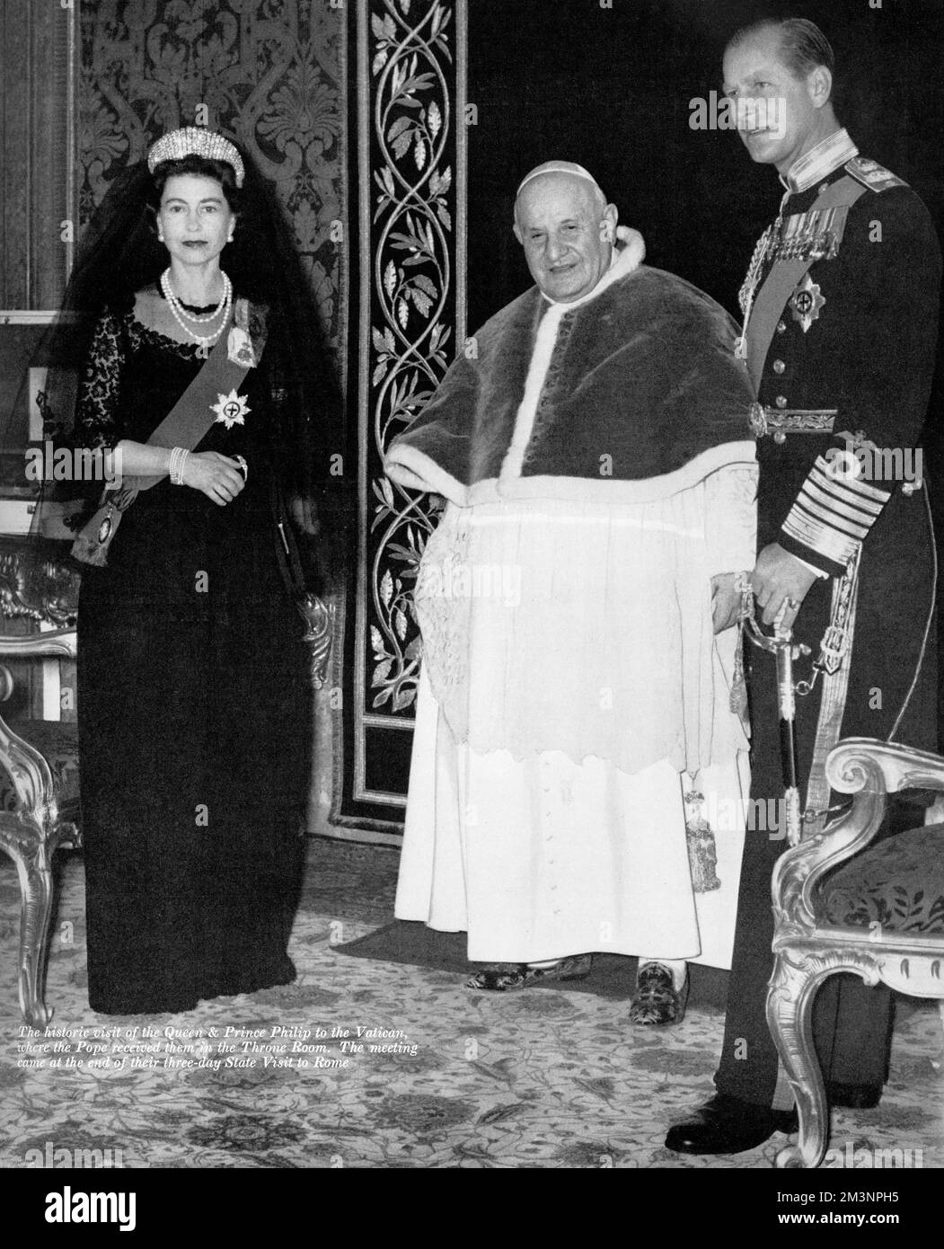 Queen Elizabeth II and Prince Philip, Duke of Edinburgh with Pope John ...