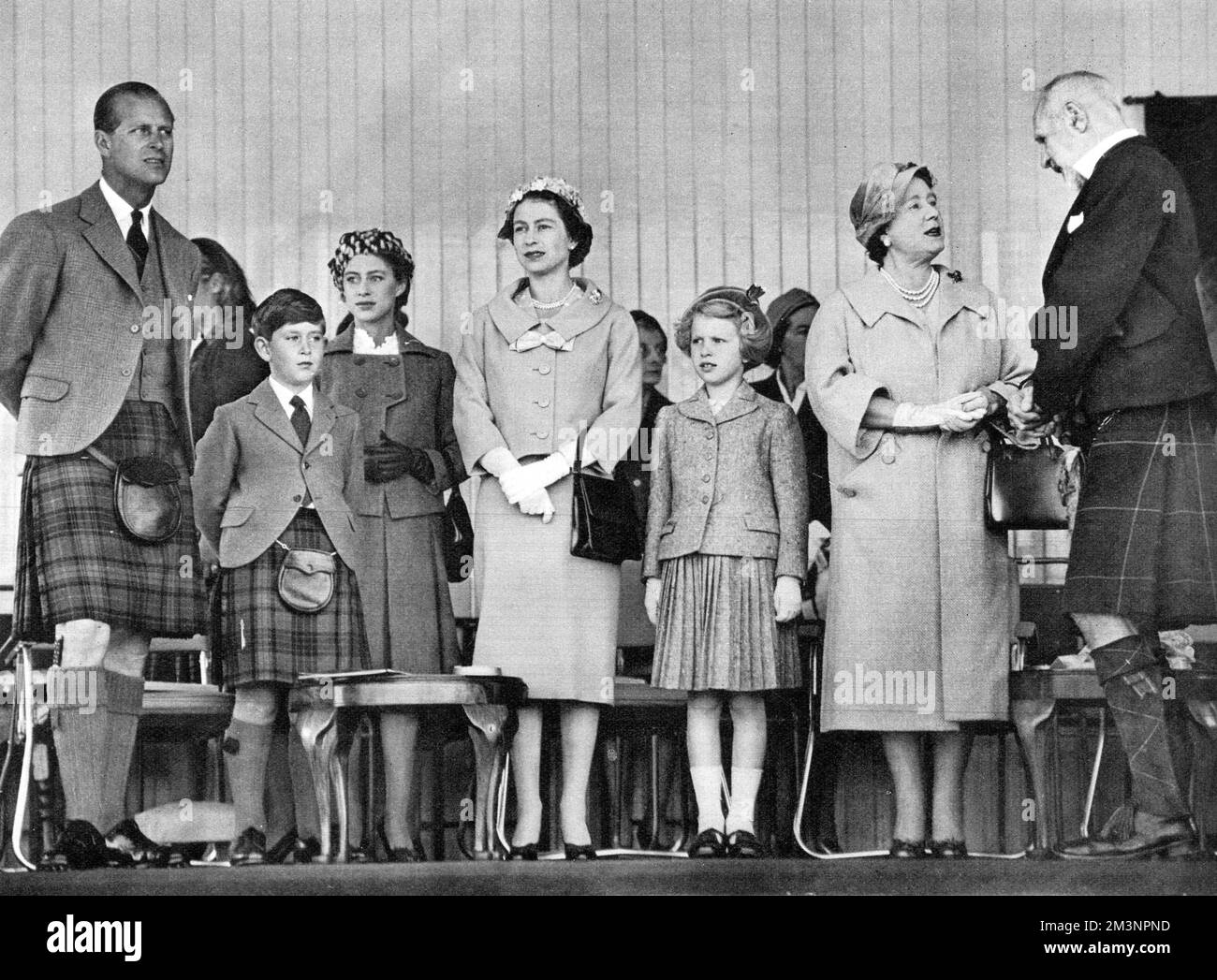 Queen philip kilt hi-res stock photography and images - Alamy