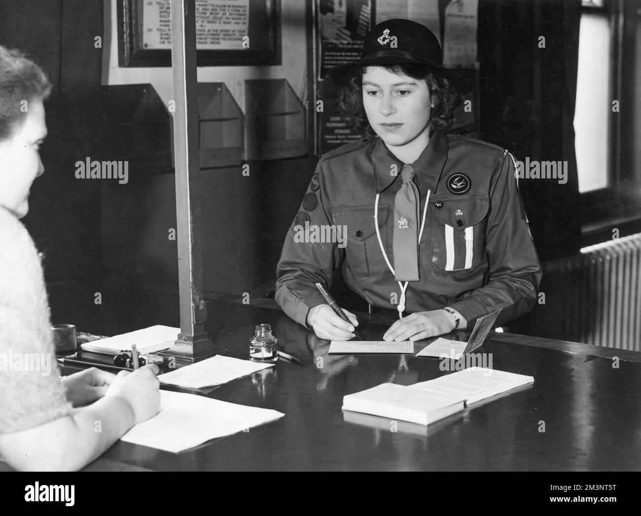 Future queen elizabeth ii Black and White Stock Photos & Images - Alamy